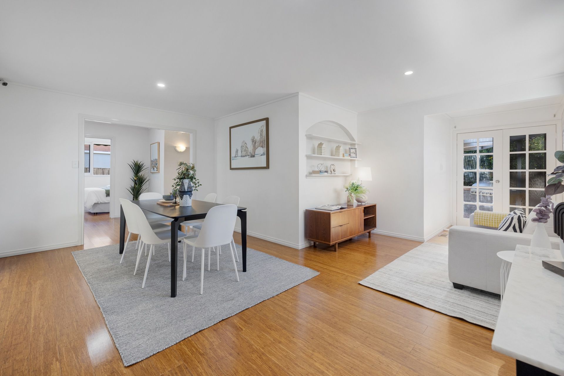 8 Barclay Court, Mulgrave, VIC 3170 - Sold House - Ray White Judd White ...