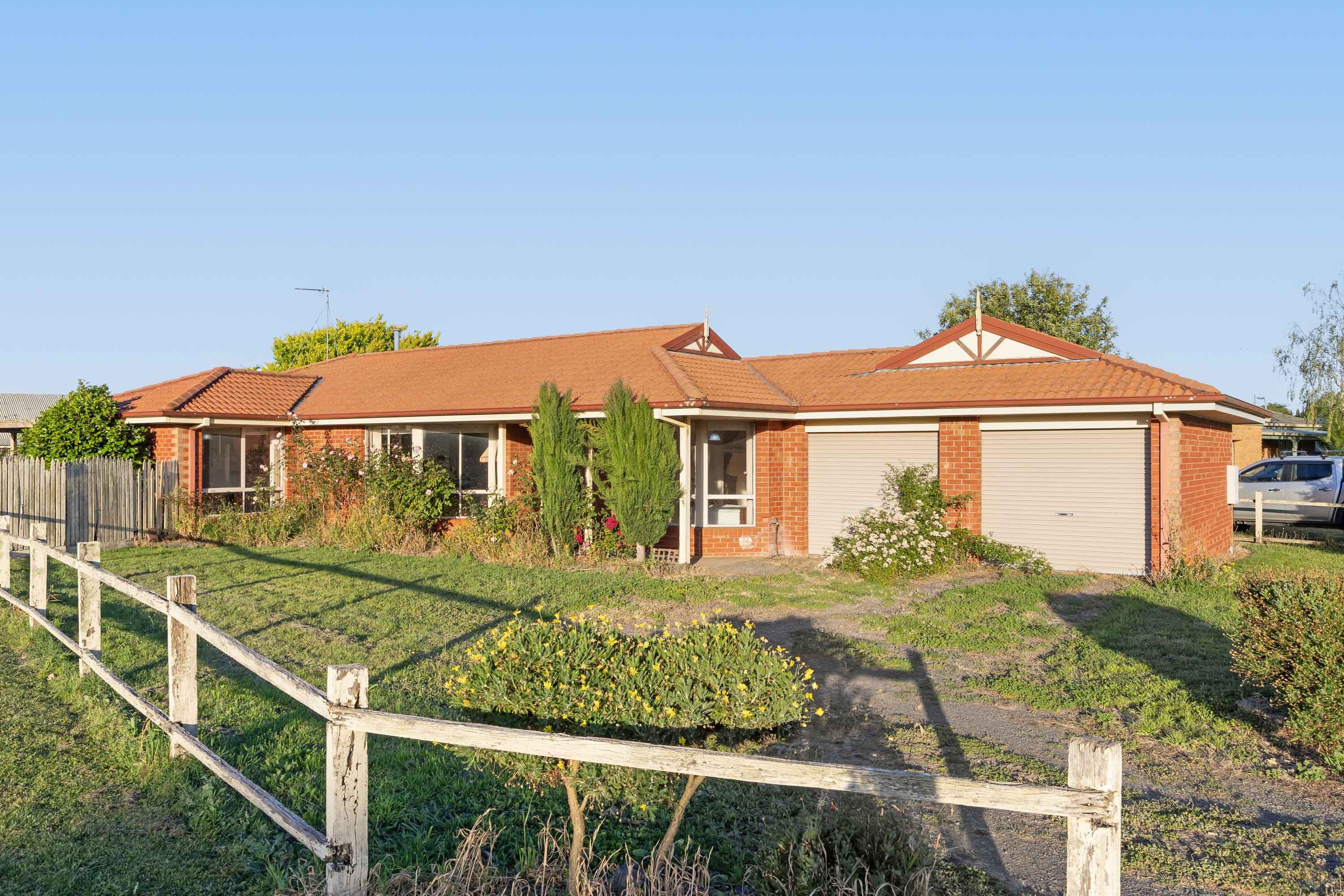 18 Dundas Place, Miners Rest, VIC 3352 - Sold House - Ray White Ballarat