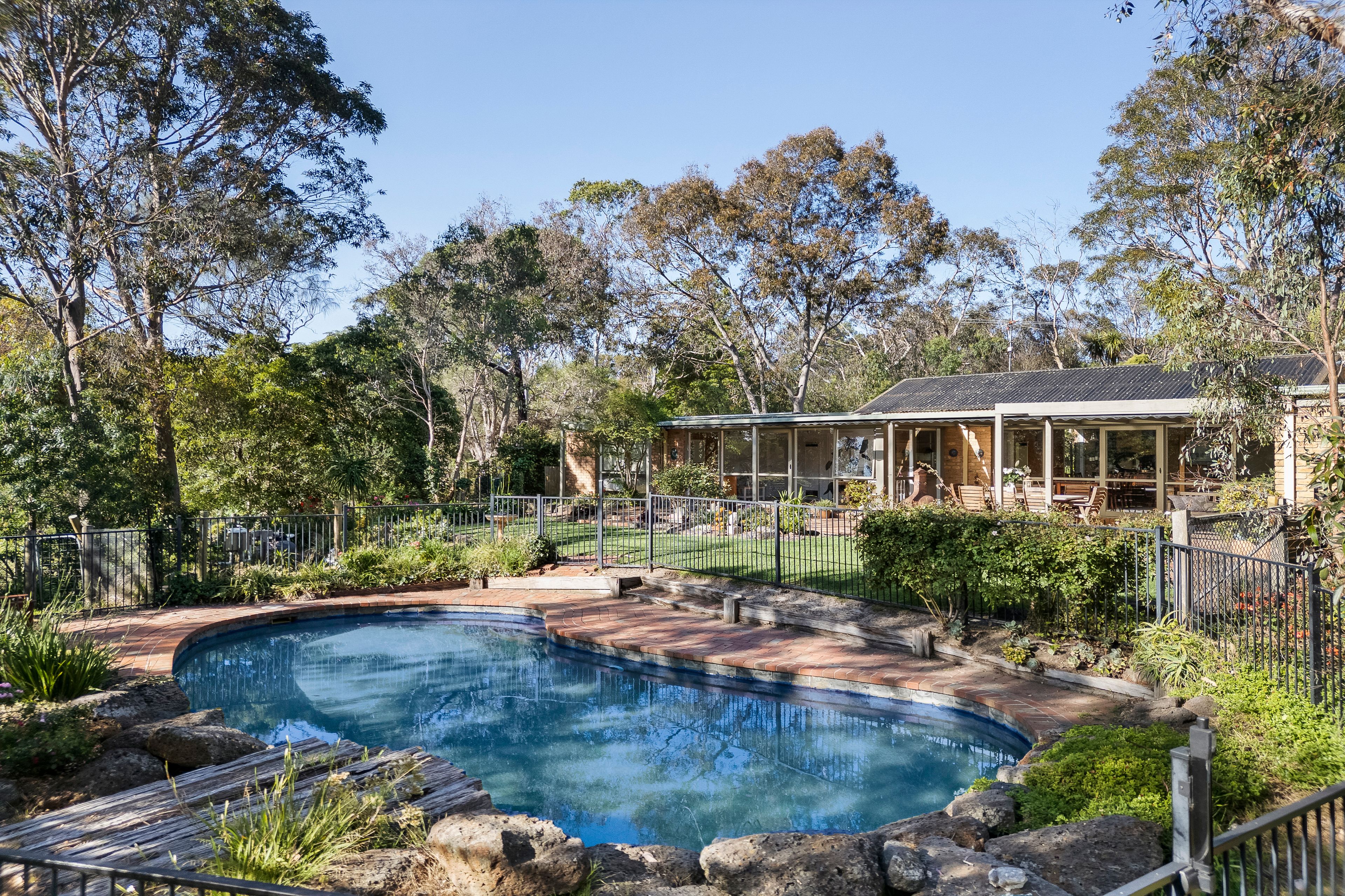 29 Seaview Road, Frankston South, VIC 3199 - Sold House - Ray White ...