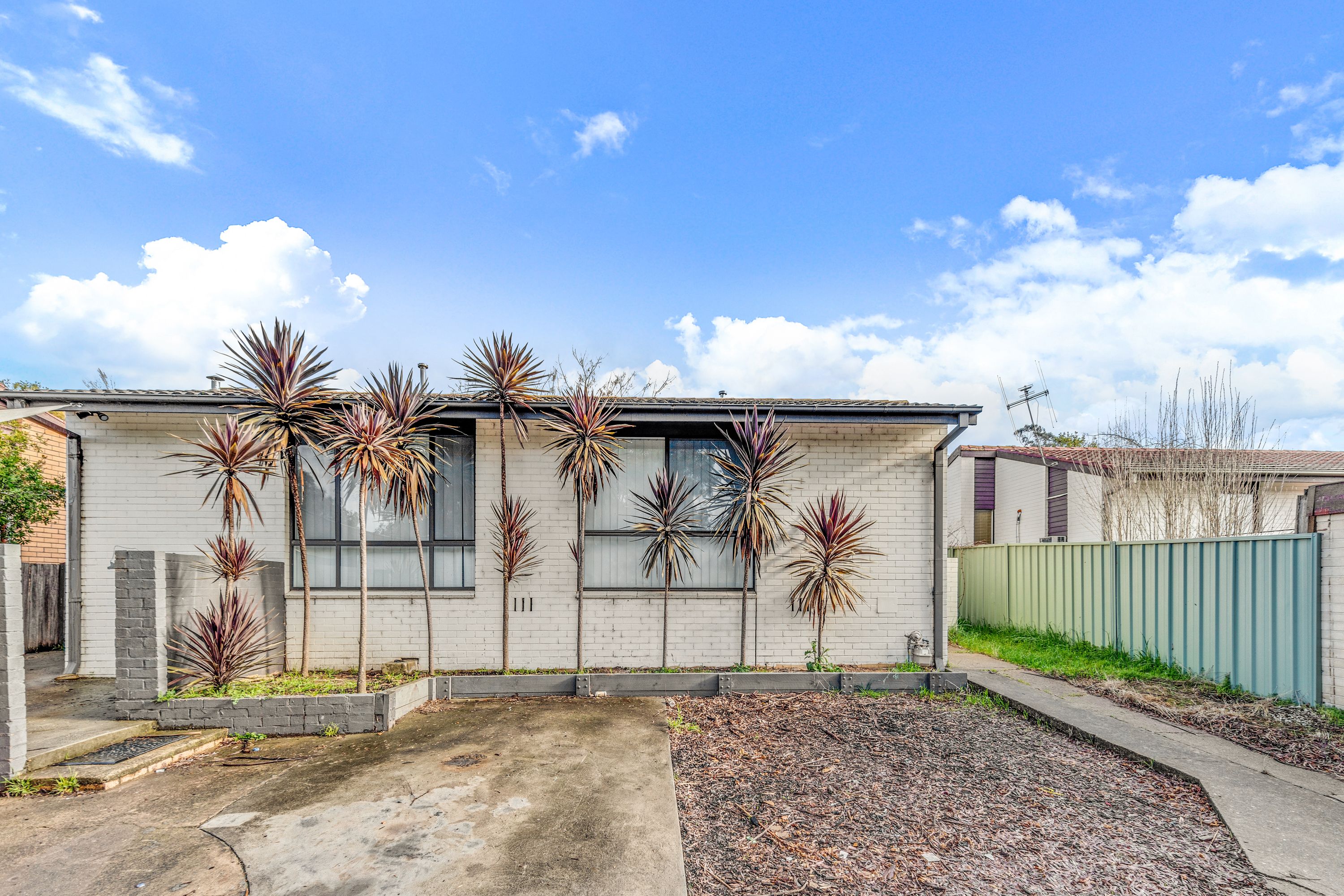 19 Shakespeare Crescent, Fraser, ACT 2615 - House for Rent - Ray White ...