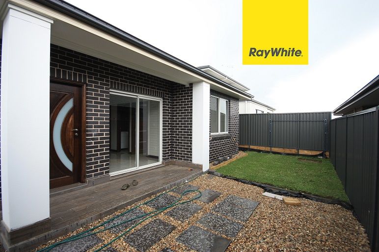 18a Commissioners Drive, Denham Court, NSW 2565 - Leased House - Ray ...