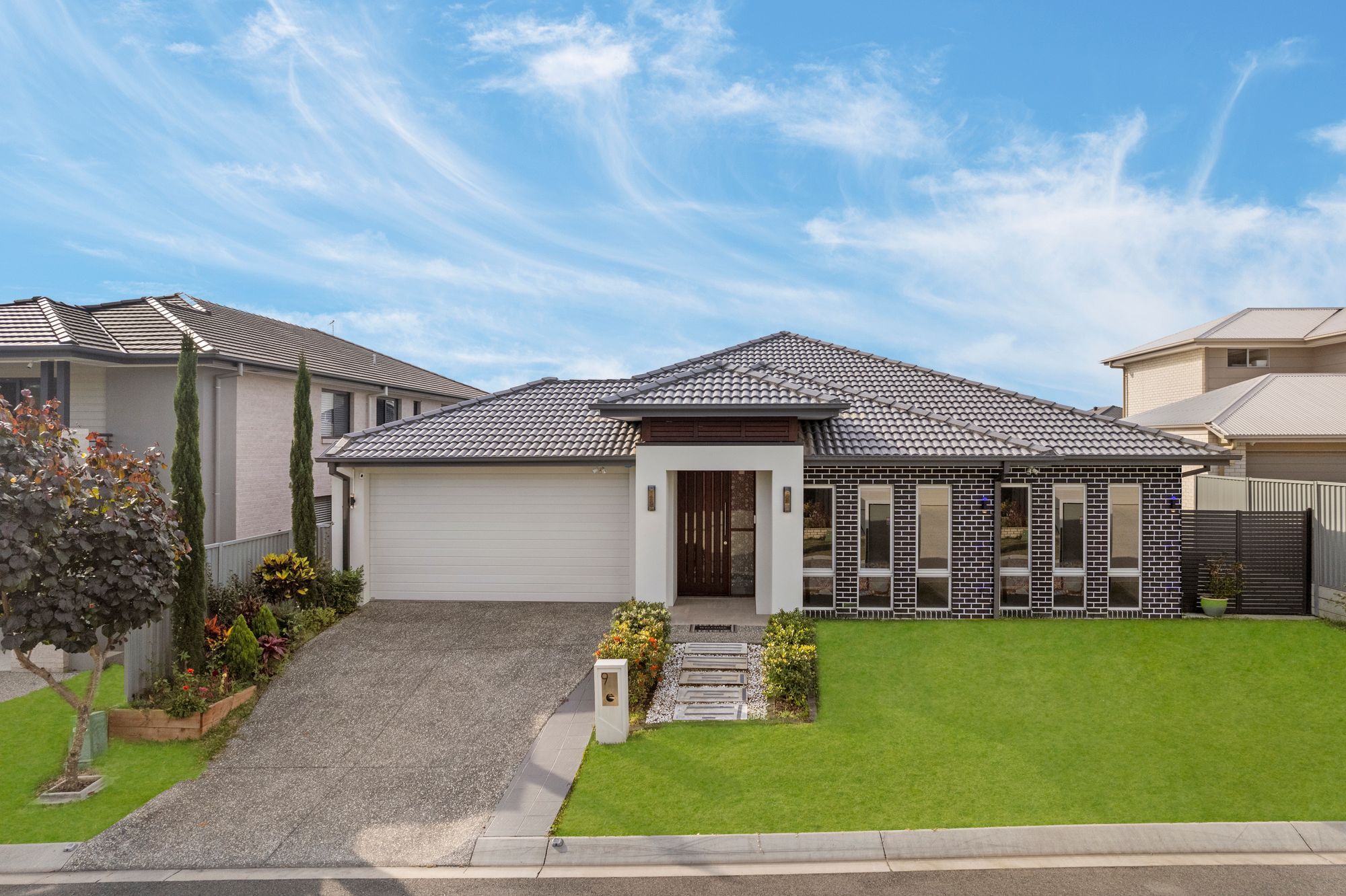 9 Racemosa Street, Karawatha, QLD 4117 - House for Sale - Ray White ...