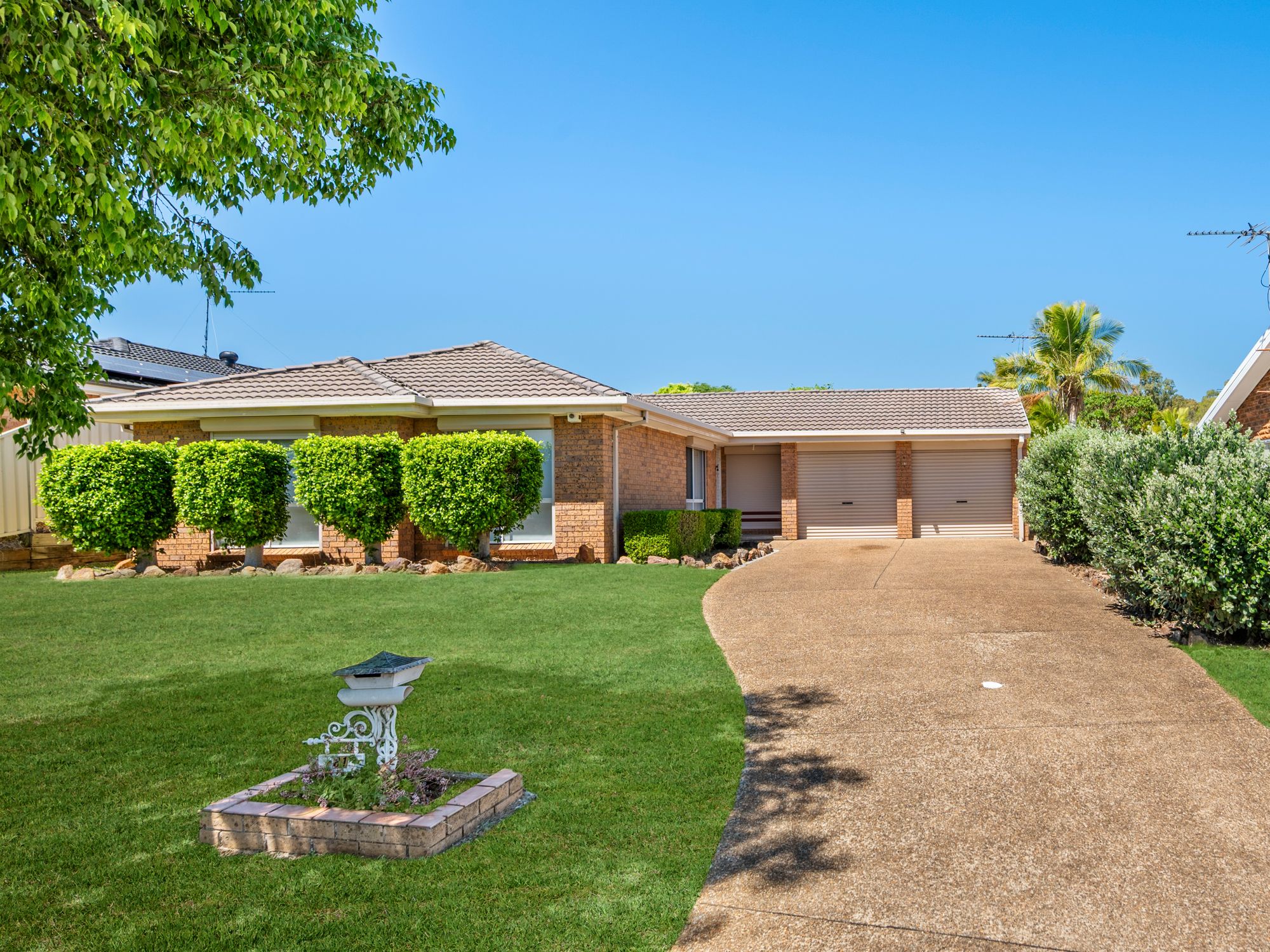 81 Welling Drive, Narellan Vale, NSW 2567 - Sold House - Ray White ...
