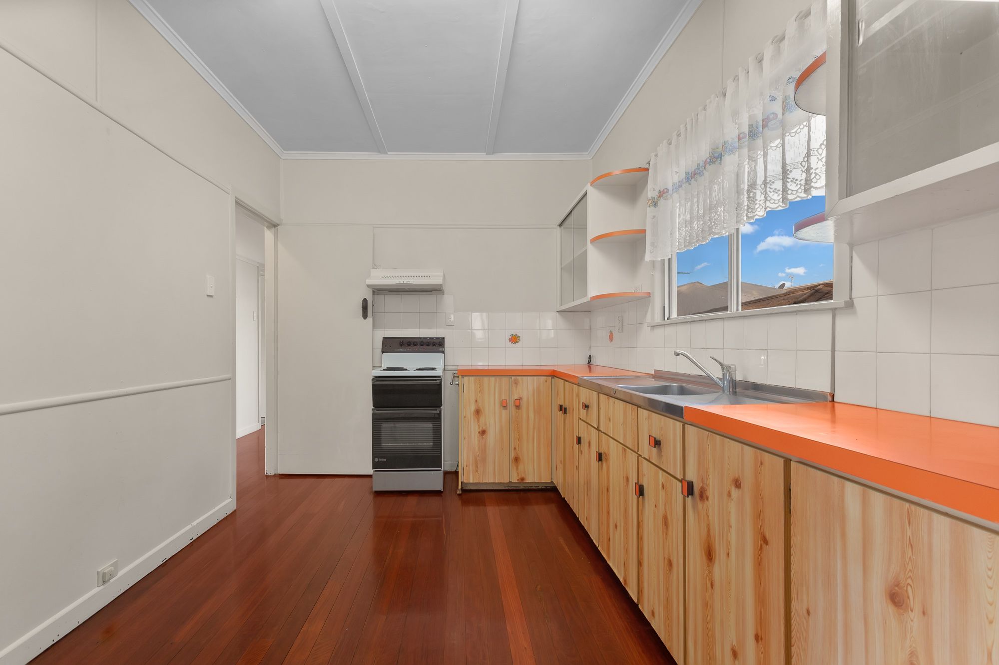 10 Allan Terrace, Corinda, QLD 4075 - Sold House - Ray White Sherwood ...
