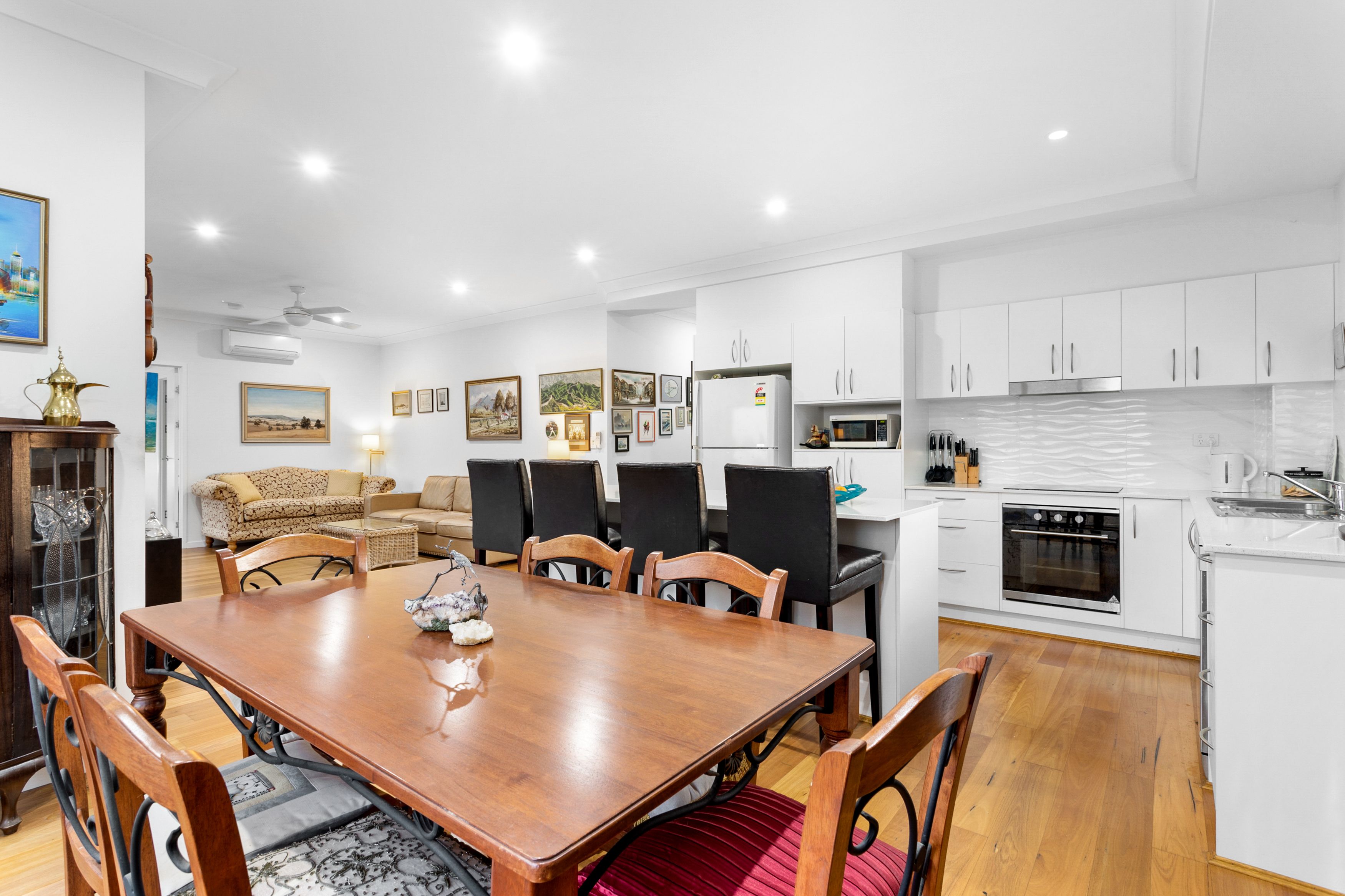 6/2 Manley Street, Redcliffe, QLD 4020 - Sold Unit - Ray White New Farm