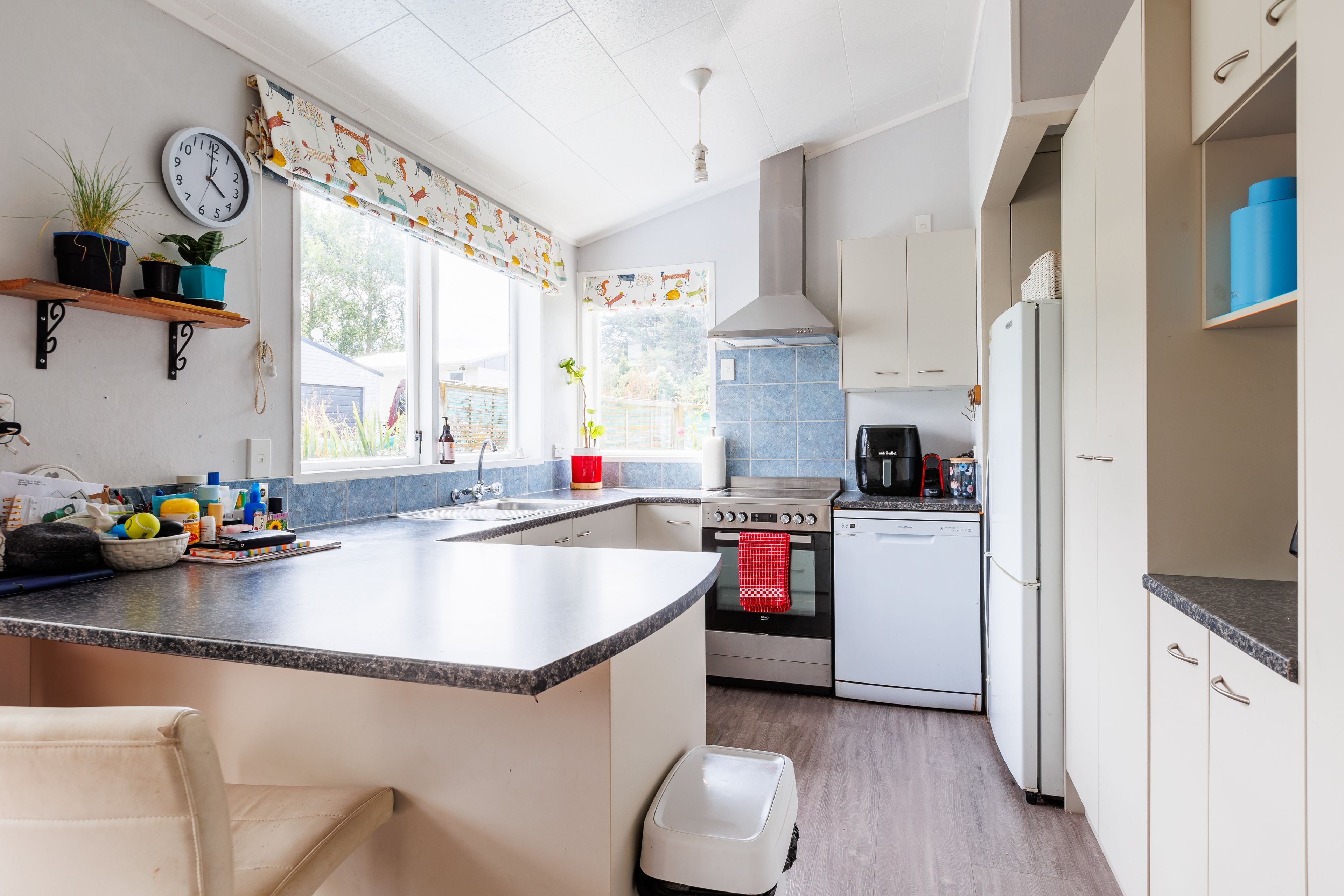 6 King Street, Halcombe, Manawatu District 4779 - Leased House - Ray ...