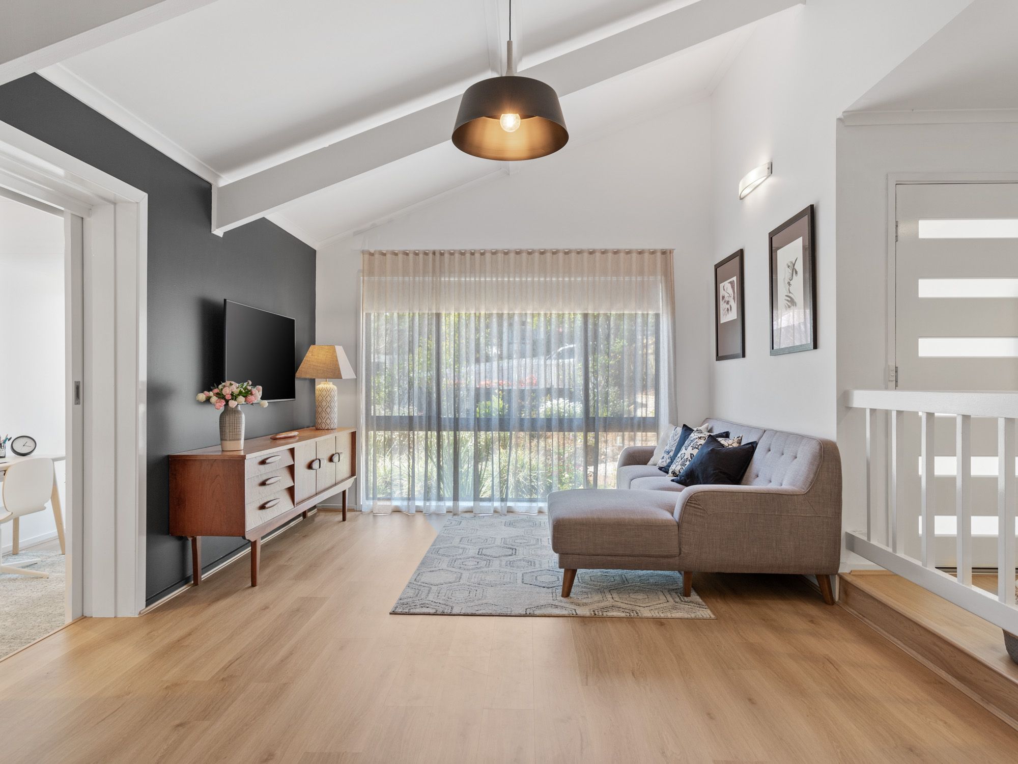 22 Griffith Street, Tamborine Mountain, QLD 4272 - Sold House - Ray ...