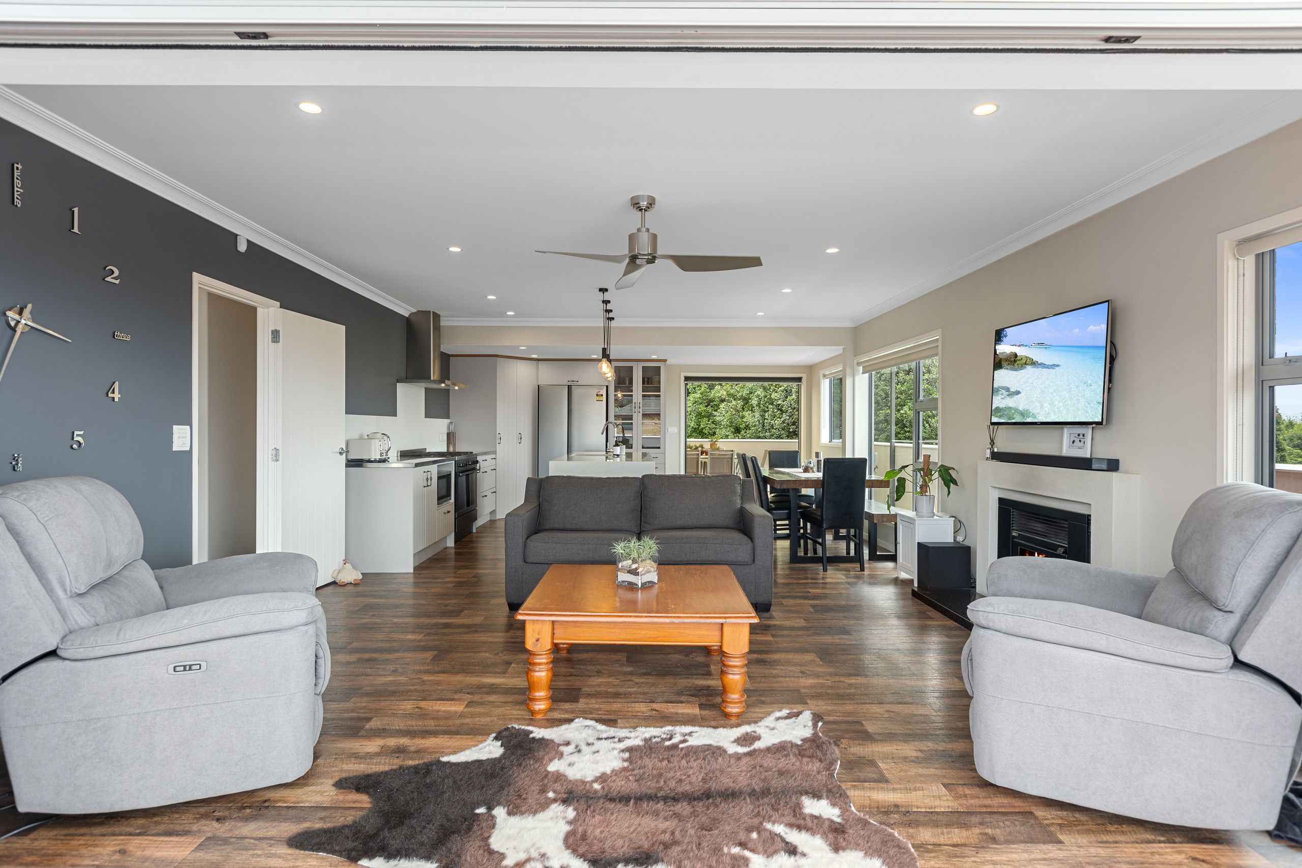 140 Bellevue Road, Brookfield, Tauranga City 3110 - Sold House - Ray ...