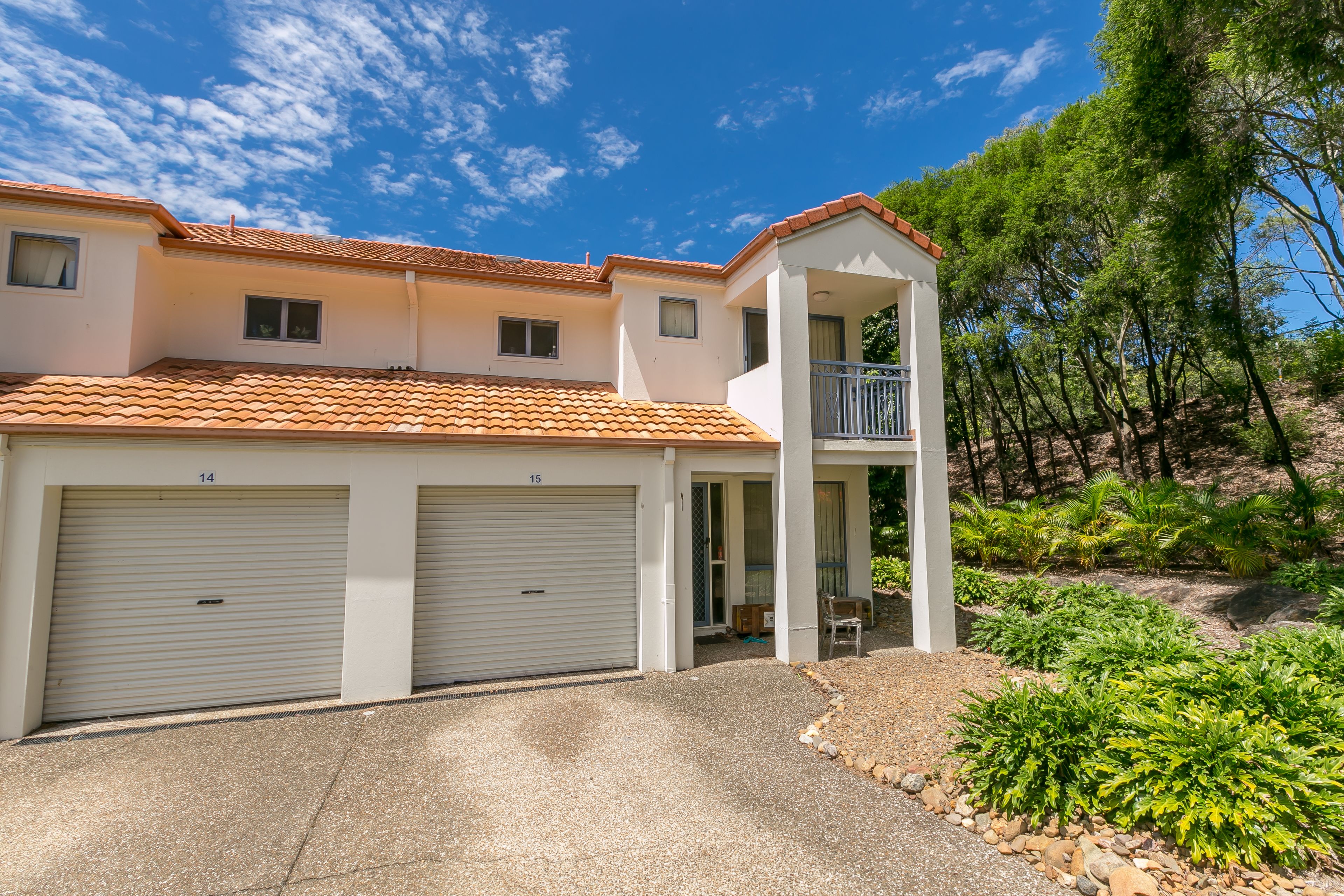 15/2 Studio Drive, Pacific Pines, QLD 4211 - Sold Unit - Ray White Hope ...