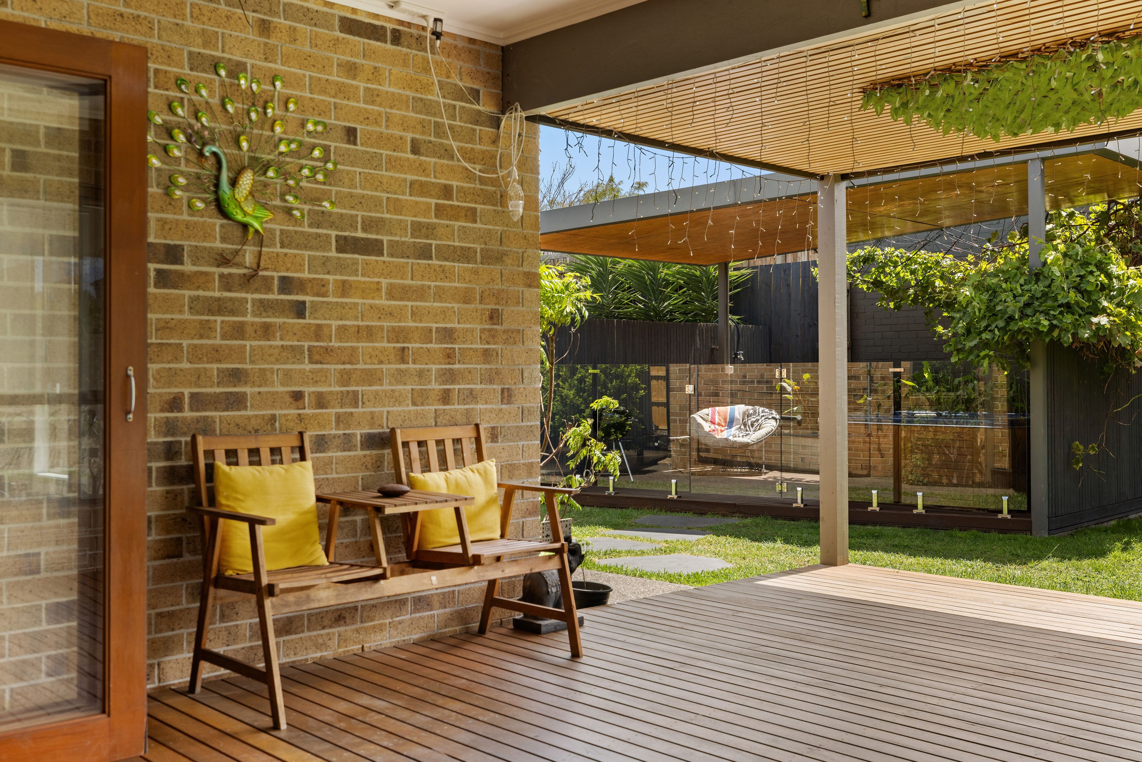 15 Lloyd Street, Knoxfield, VIC 3180 - Sold House - Ray White Wantirna