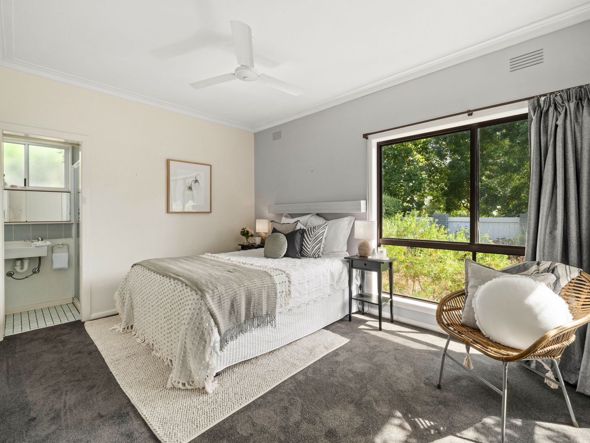 64 Benson Street, Benalla, VIC 3672 - Leased House - Ray White Benalla