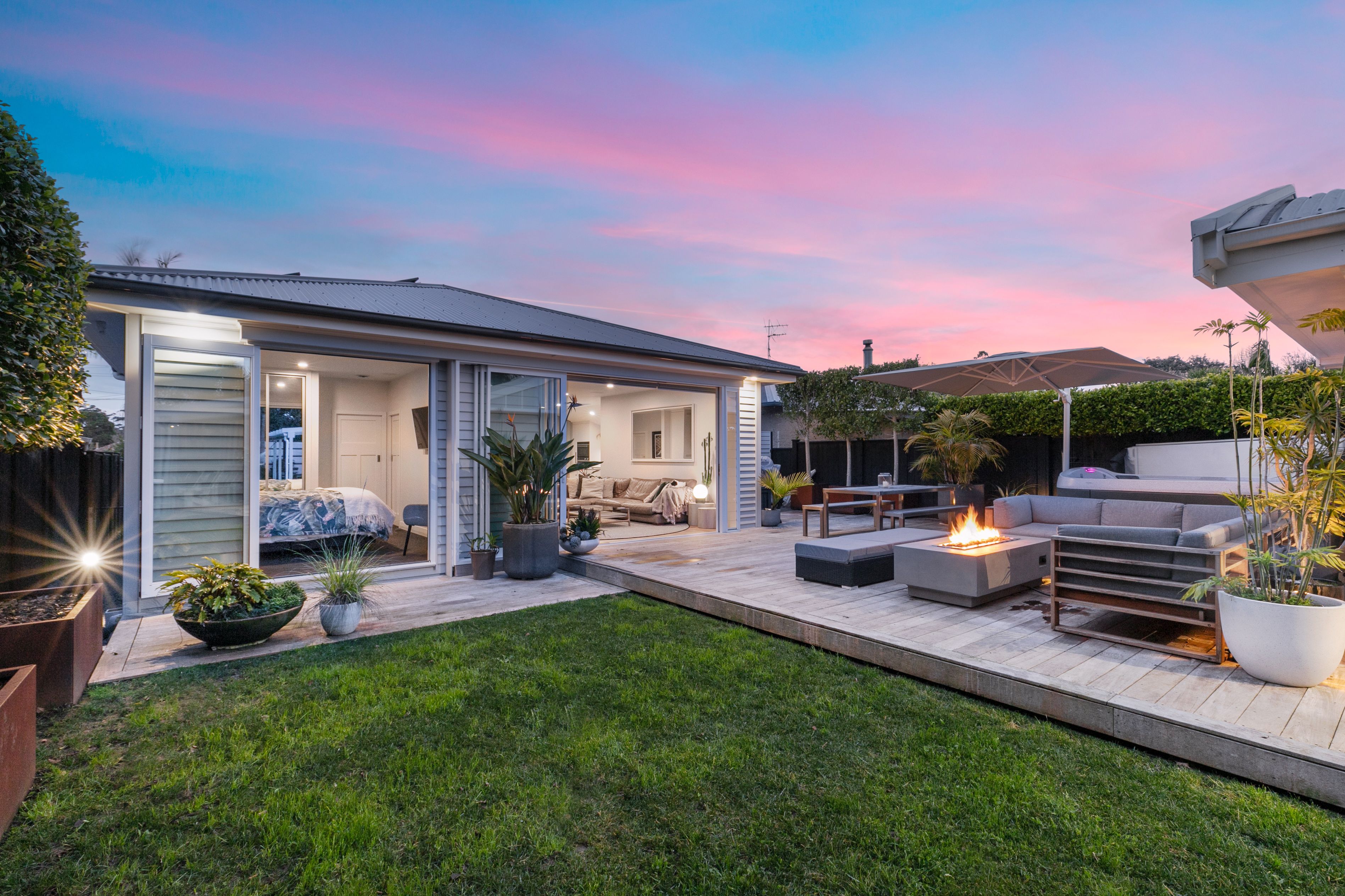 30 Premier Avenue, Point Chevalier, Auckland City 1022 - Sold House ...