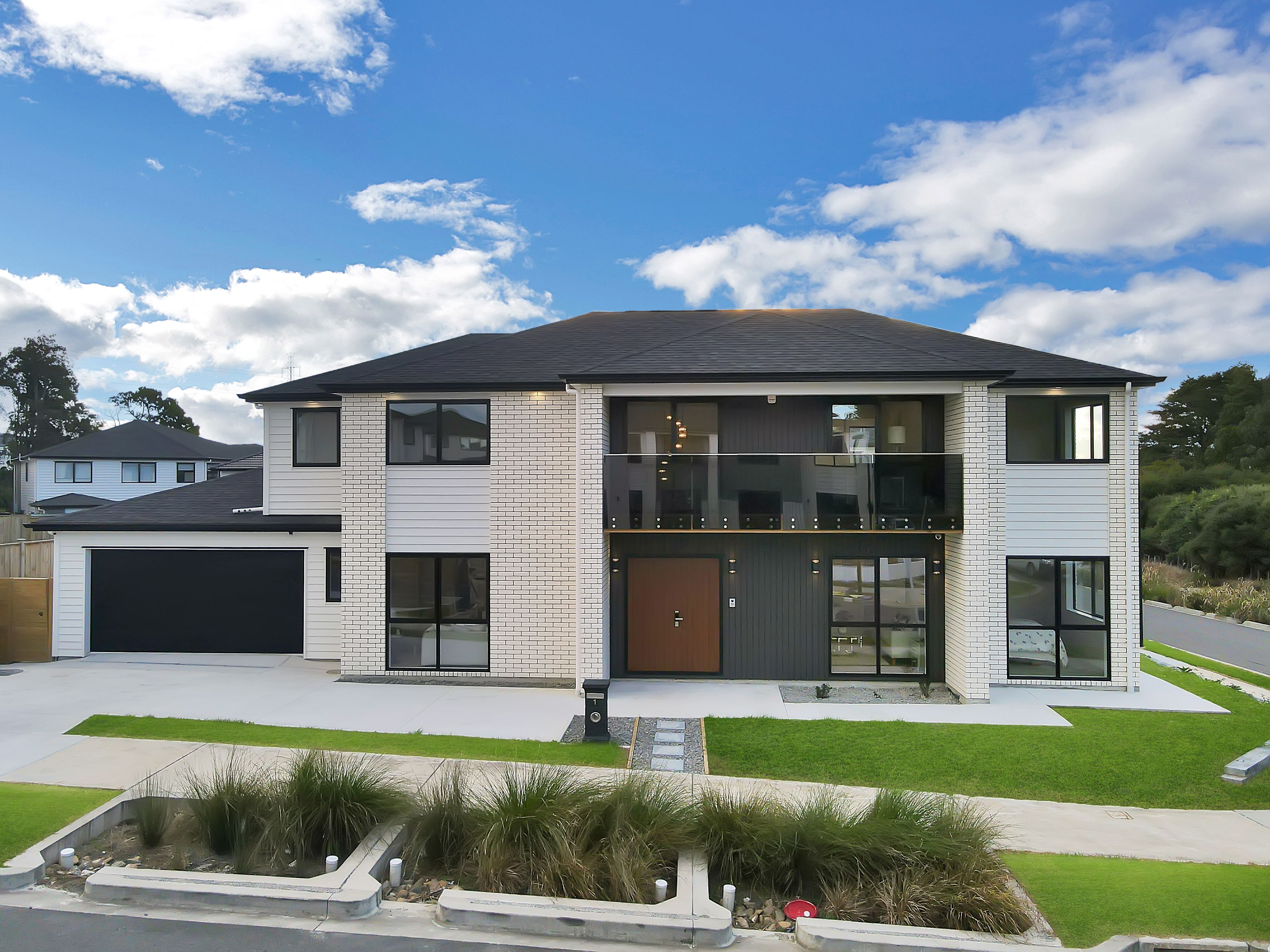 1 Tullymore Drive, Flat Bush, Manukau City 2023 - Sold House - Ray ...