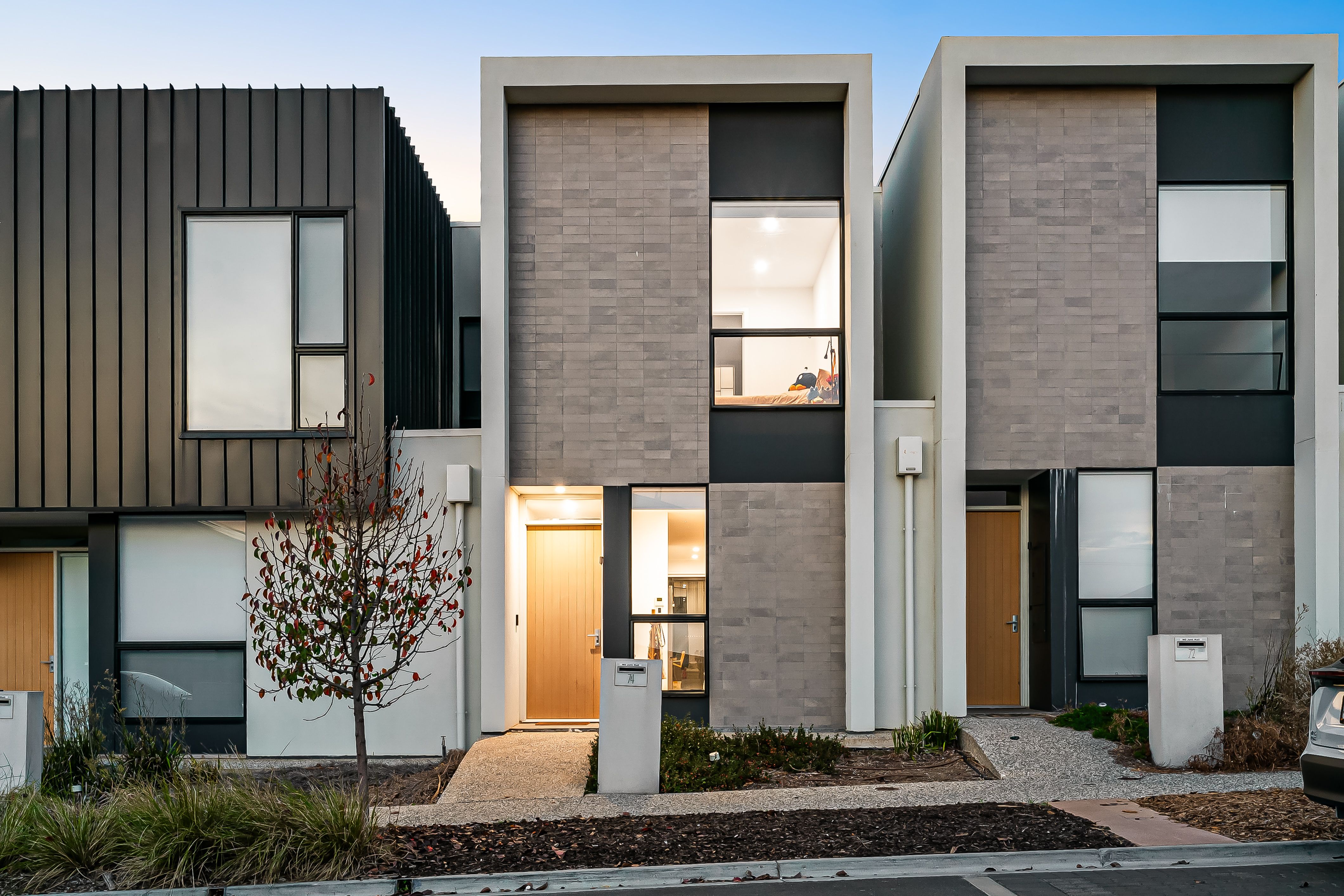 74 Buchanan Drive, Woodforde, SA 5072 - Sold Townhouse - Ray White Norwood