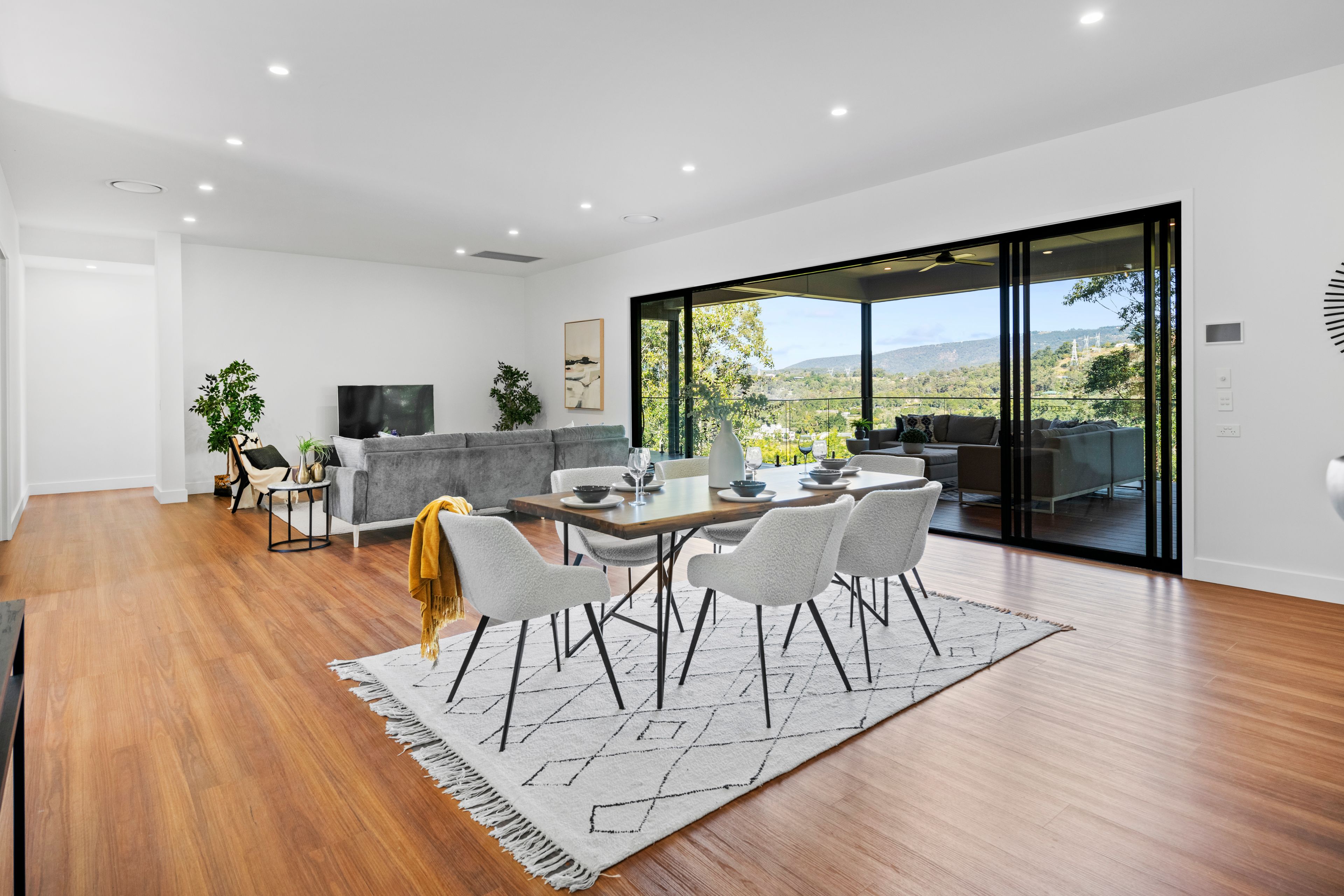 28 Springview Crescent, Maudsland, QLD – Home For Sale • Ray White