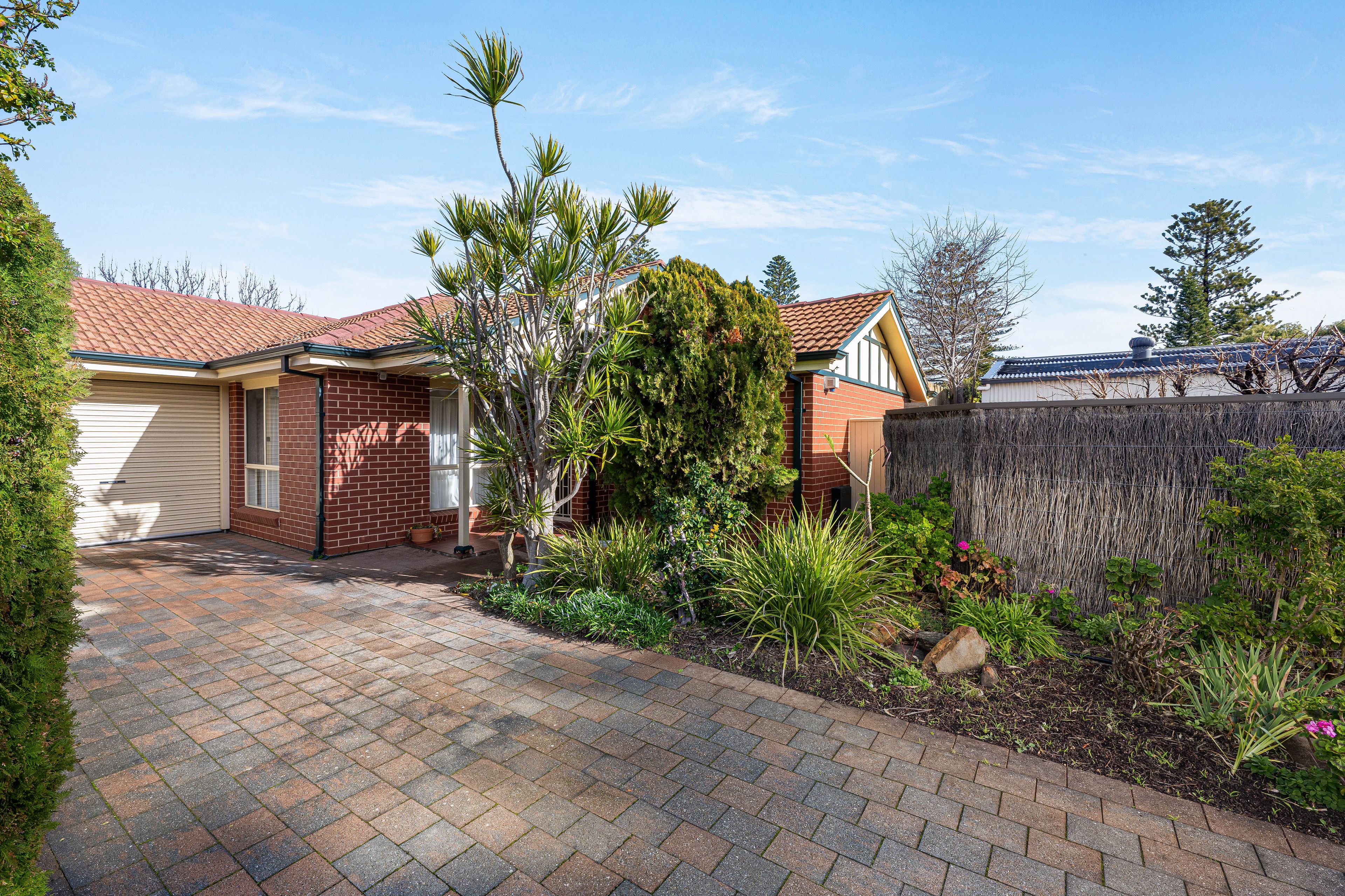 4/15 Hazel Terrace, Henley Beach South, SA 5022 - Sold House - Ray ...