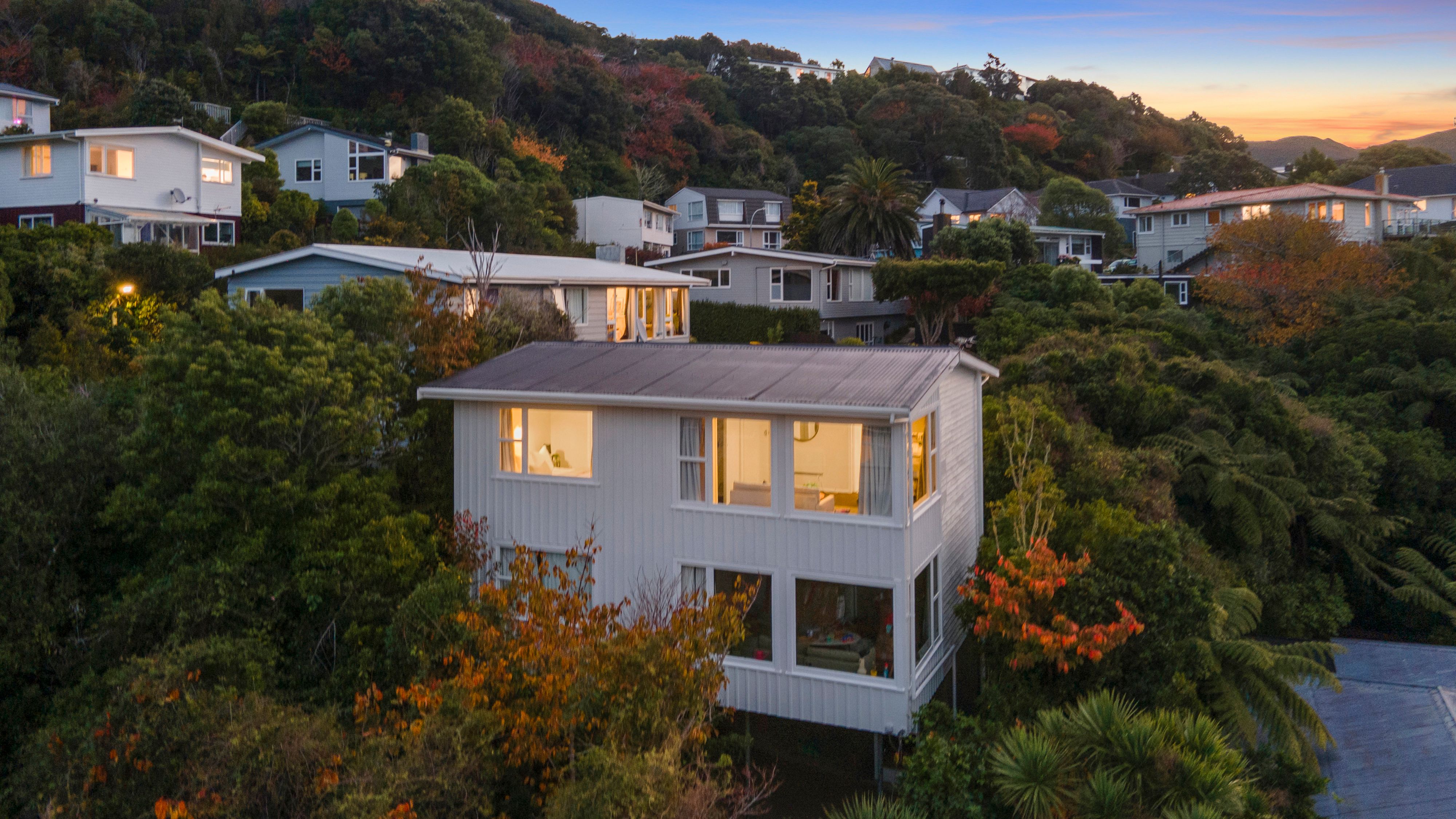 77A Collier Avenue, Karori, Wellington City 6012 - Sold House - Ray ...