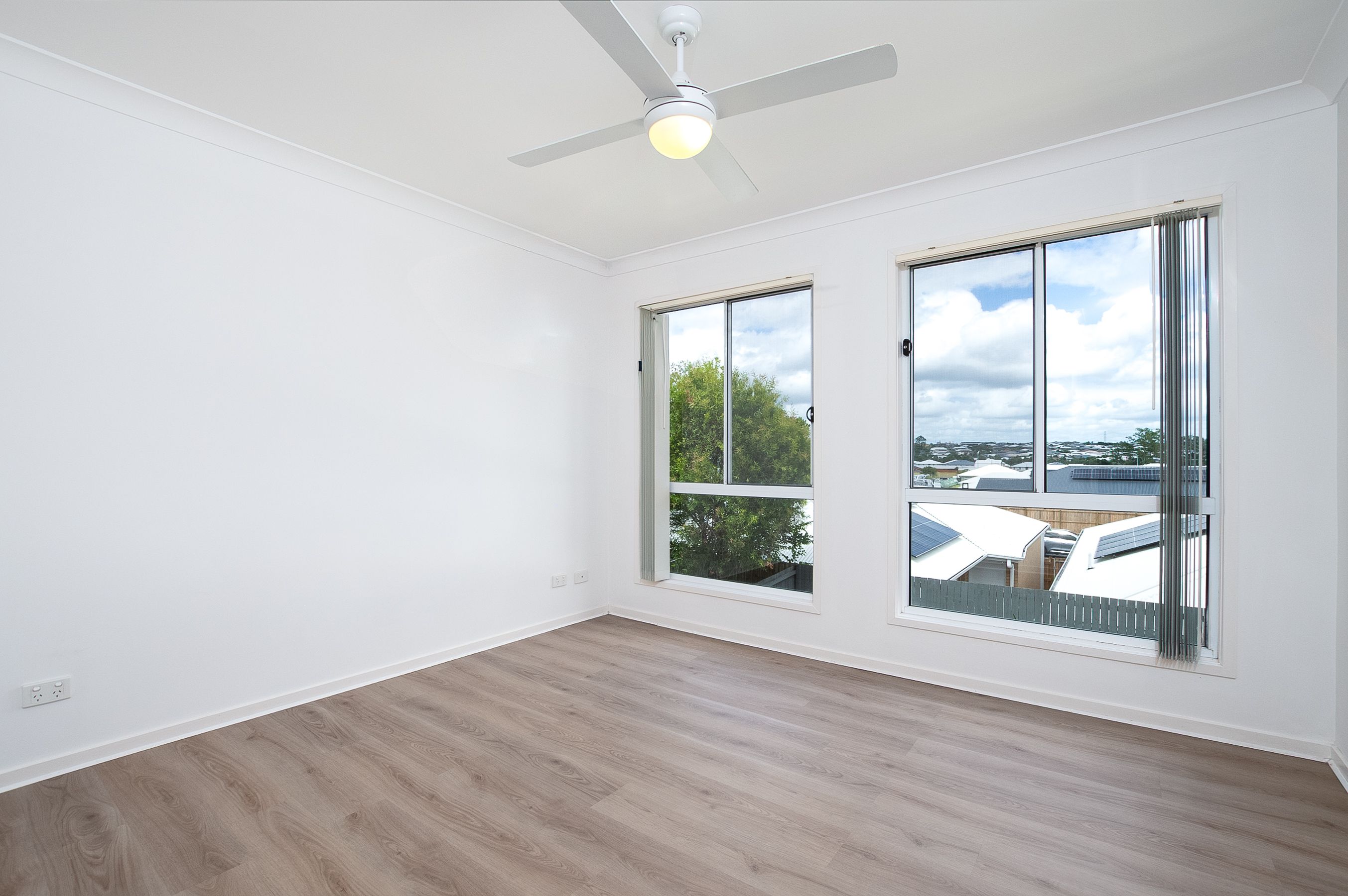 16 Larcom Crescent, Redbank Plains, QLD 4301 - Leased House - Ray White ...