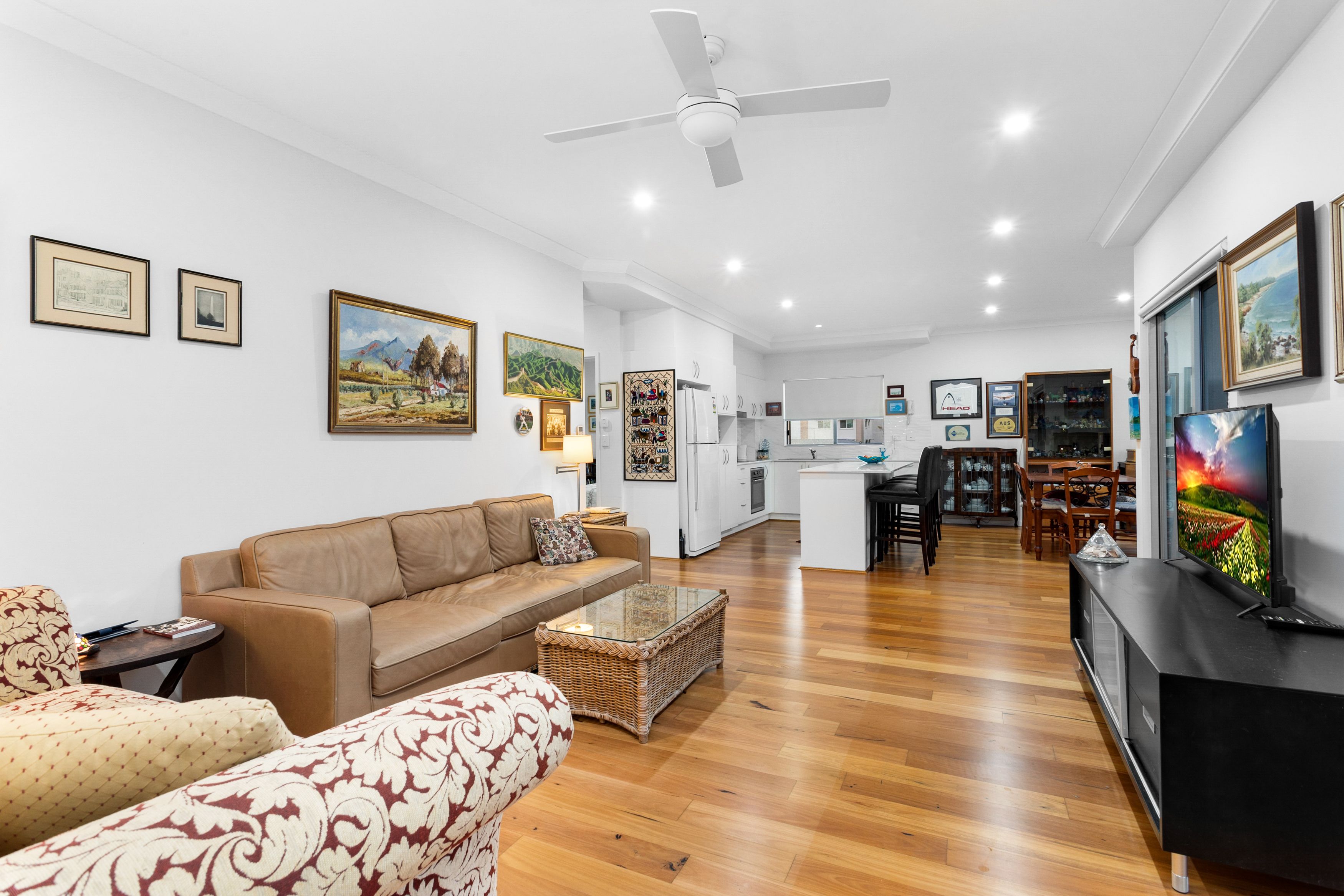 6/2 Manley Street, Redcliffe, QLD 4020 - Sold Unit - Ray White New Farm