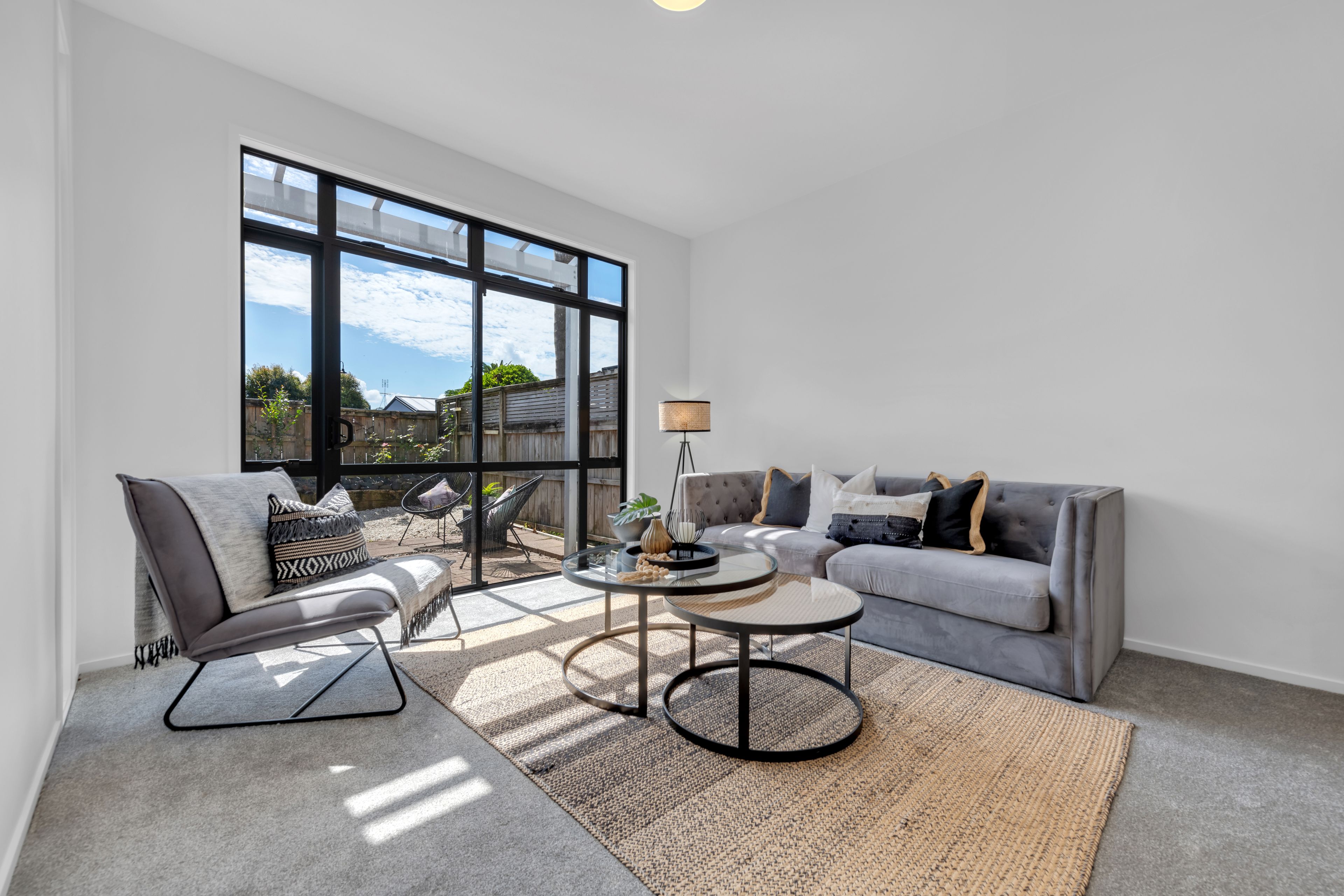 52/2 Armoy Drive, Dannemora, Manukau City 2016 - Sold Apartment - Ray ...