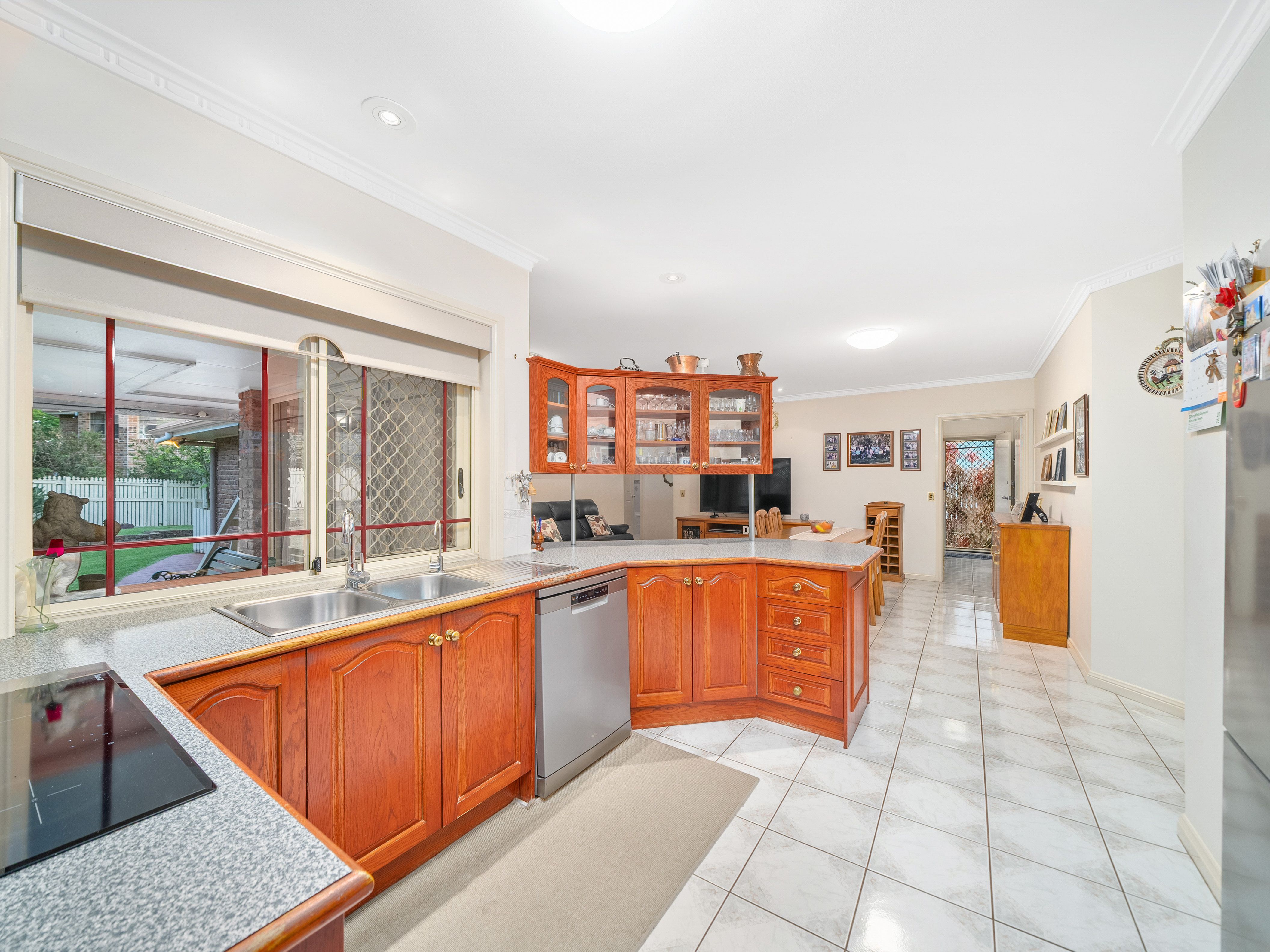 35 Castle Hill Drive, Murrumba Downs, QLD 4503 - Sold House - Ray White ...