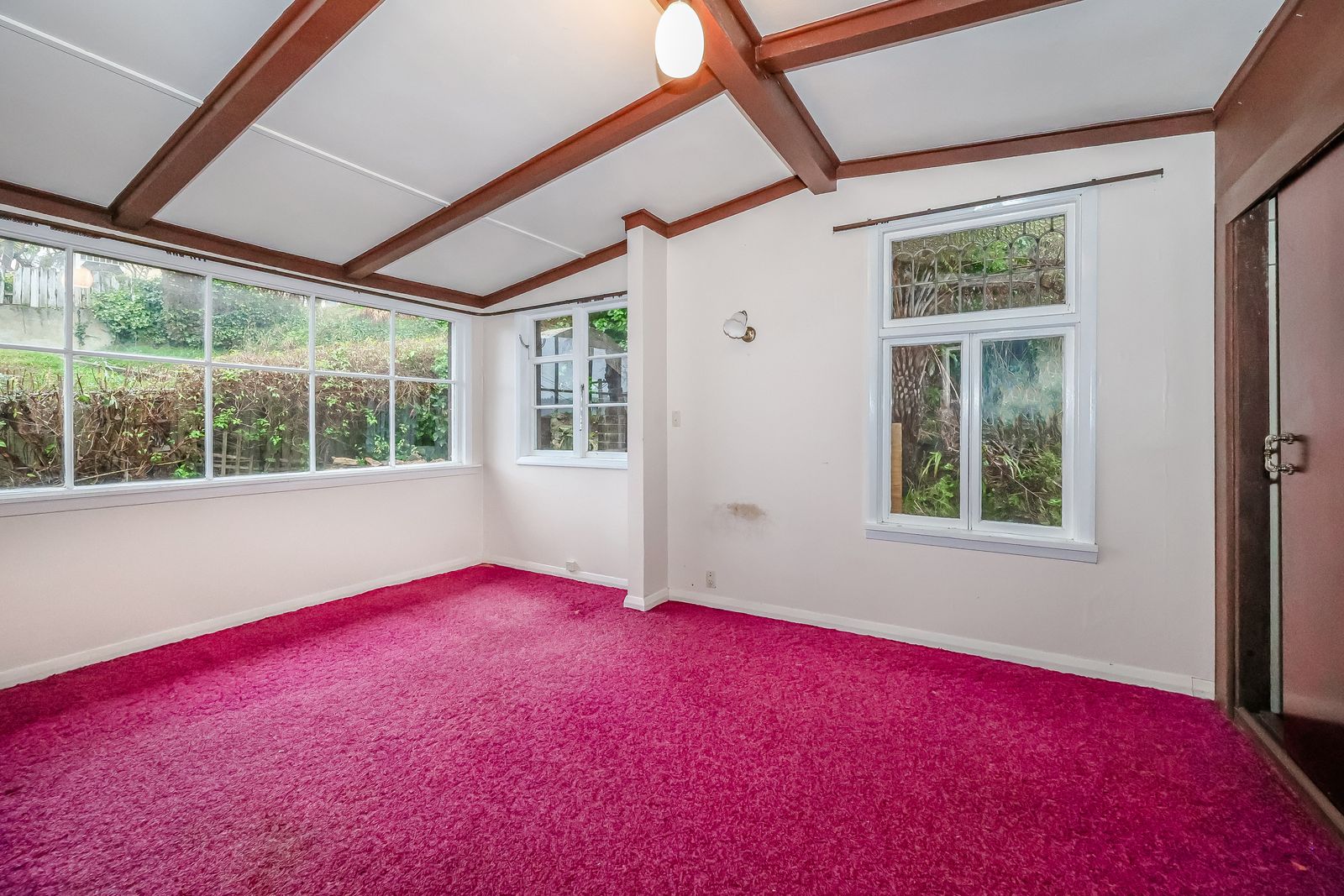 24 Athol Place, Ravensbourne, – Home For Sale • Ray White New Zealand