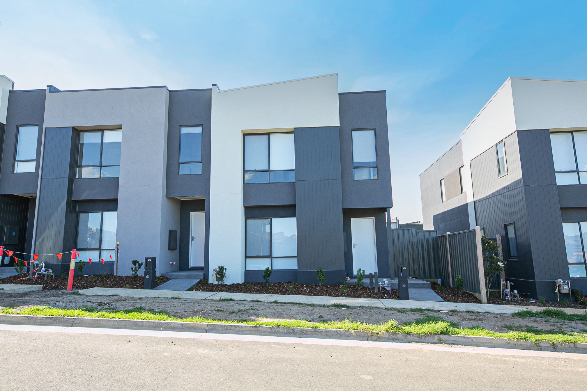 25 Masquerade Road, Berwick, VIC 3806 - Leased House - Ray White Berwick