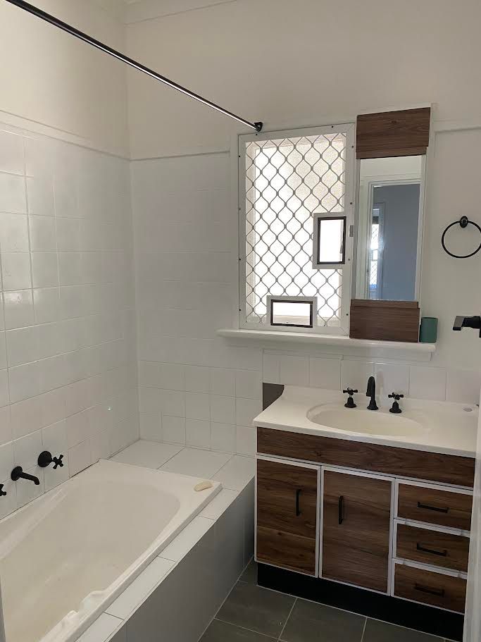 9 Rifle Range Road, Rangeway, WA 6530 - House for Rent - Geraldton ...