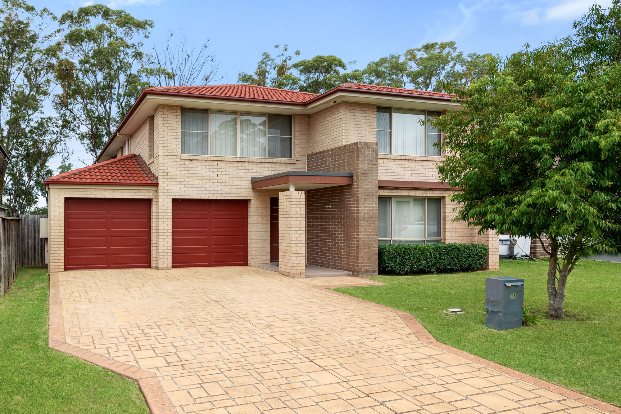 15 Boddingtons Road, Glenfield, NSW 2167 - Sold House - Ray White ...