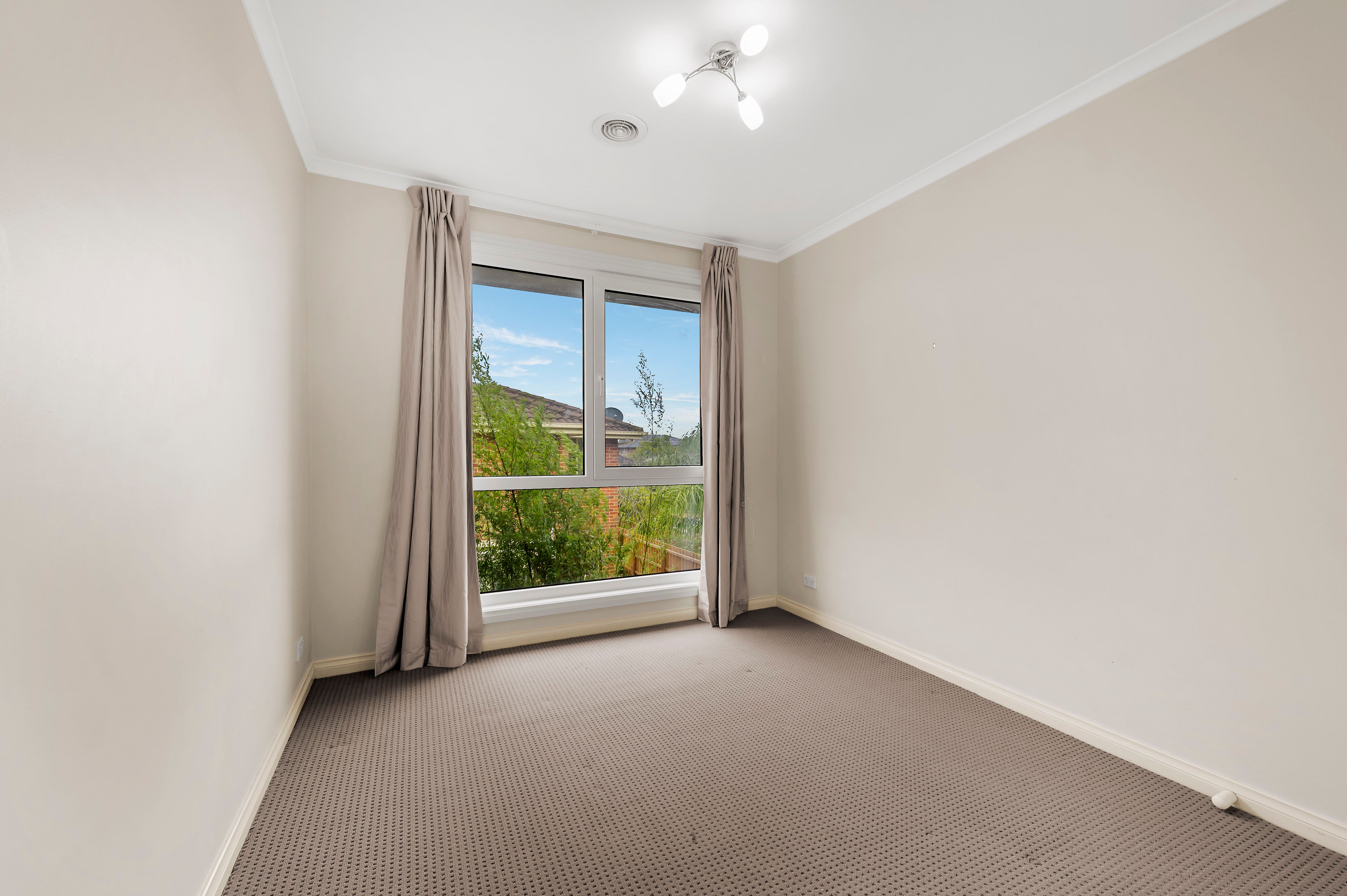 4 320 Haughton Road Clayton VIC 3168 Sold Townhouse Ray White