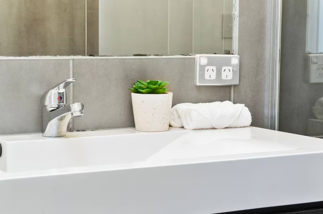 2/23 River Terrace, Surfers Paradise, QLD 4217 - House for Rent - Ray ...