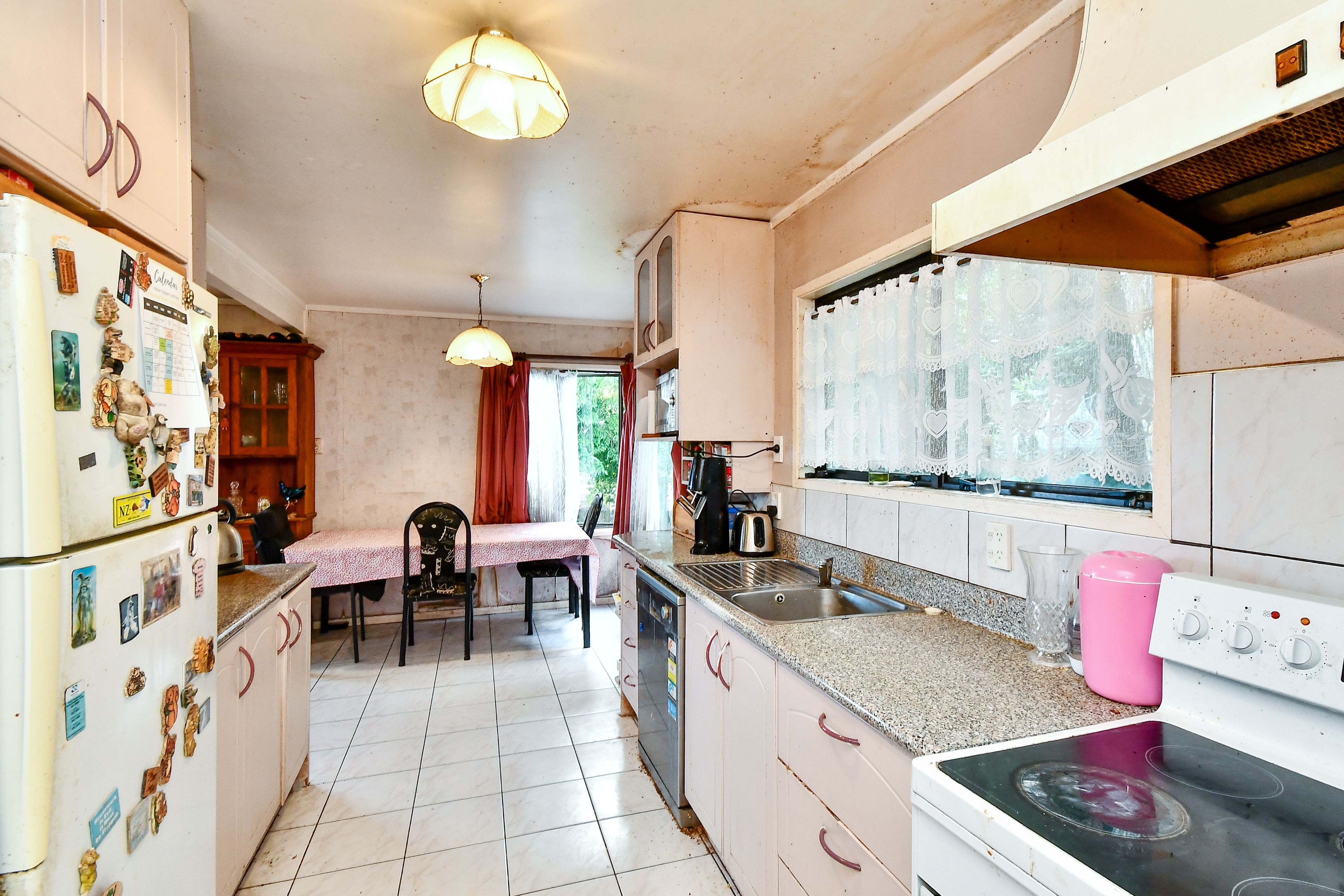 14 Redoubt Road, Goodwood Heights, Manukau City 2105 - Sold House ...