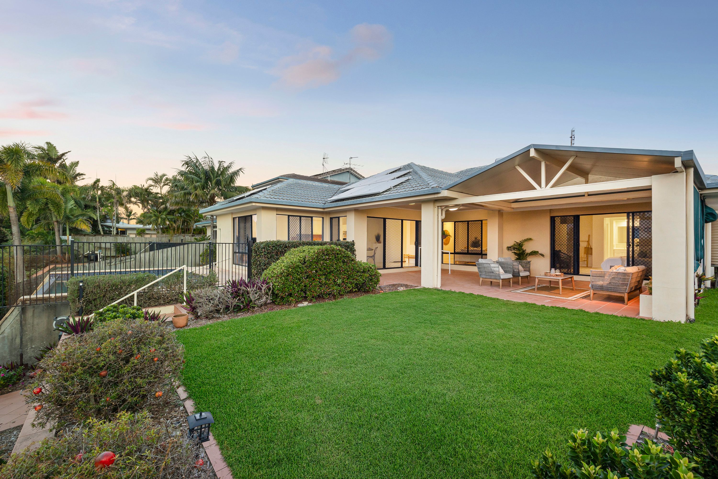 122 Sunbird Chase, Parrearra, QLD 4575 - Sold House - Ray White Kawana ...