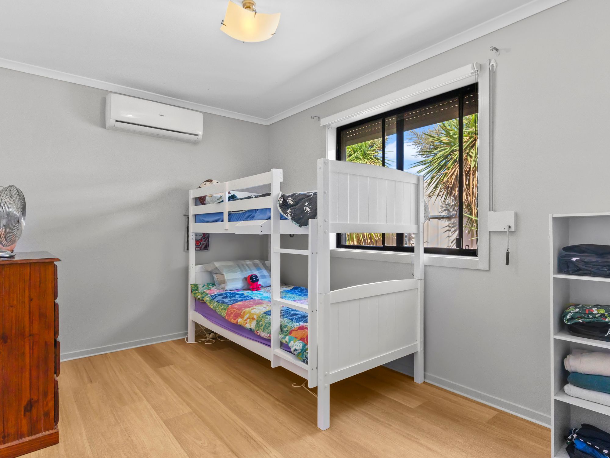 10 Perry Road, Huntfield Heights, SA 5163 - Leased House - Ray White ...