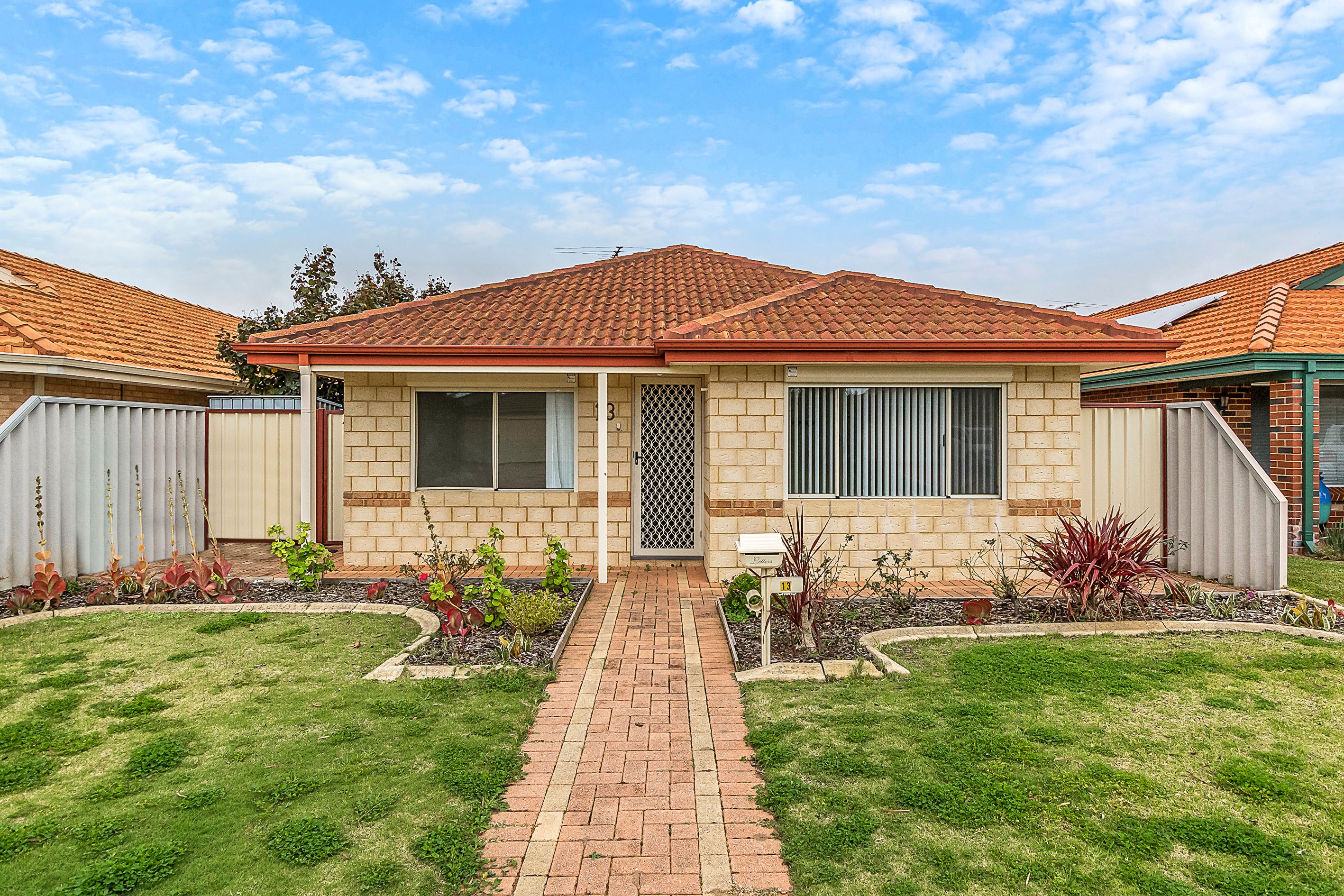 13 Montilla Crescent, Port Kennedy, WA 6172 - Sold House - Ray White ...