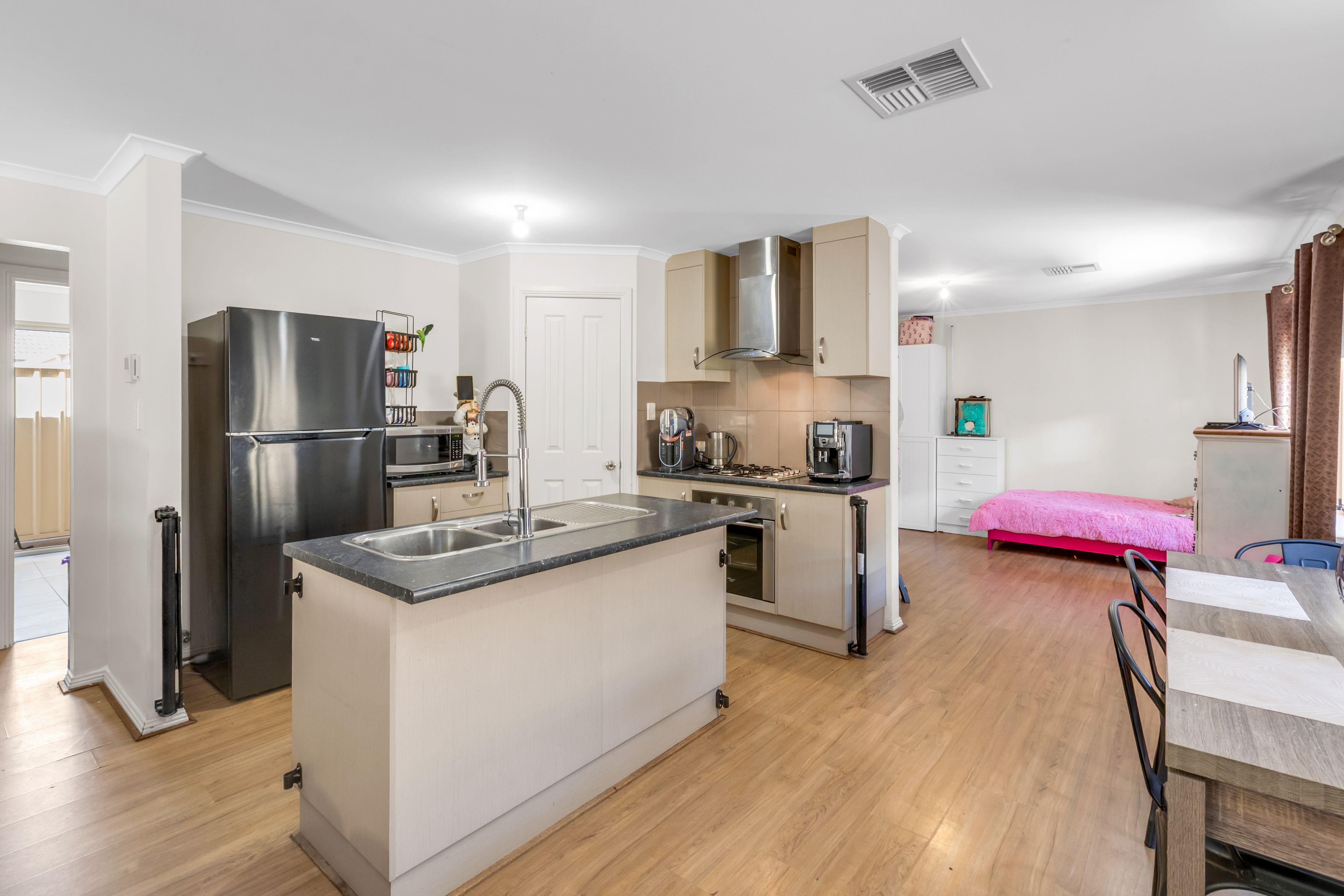 7 Hudson Drive, Munno Para West, SA 5115 - House for Sale - Ray White ...