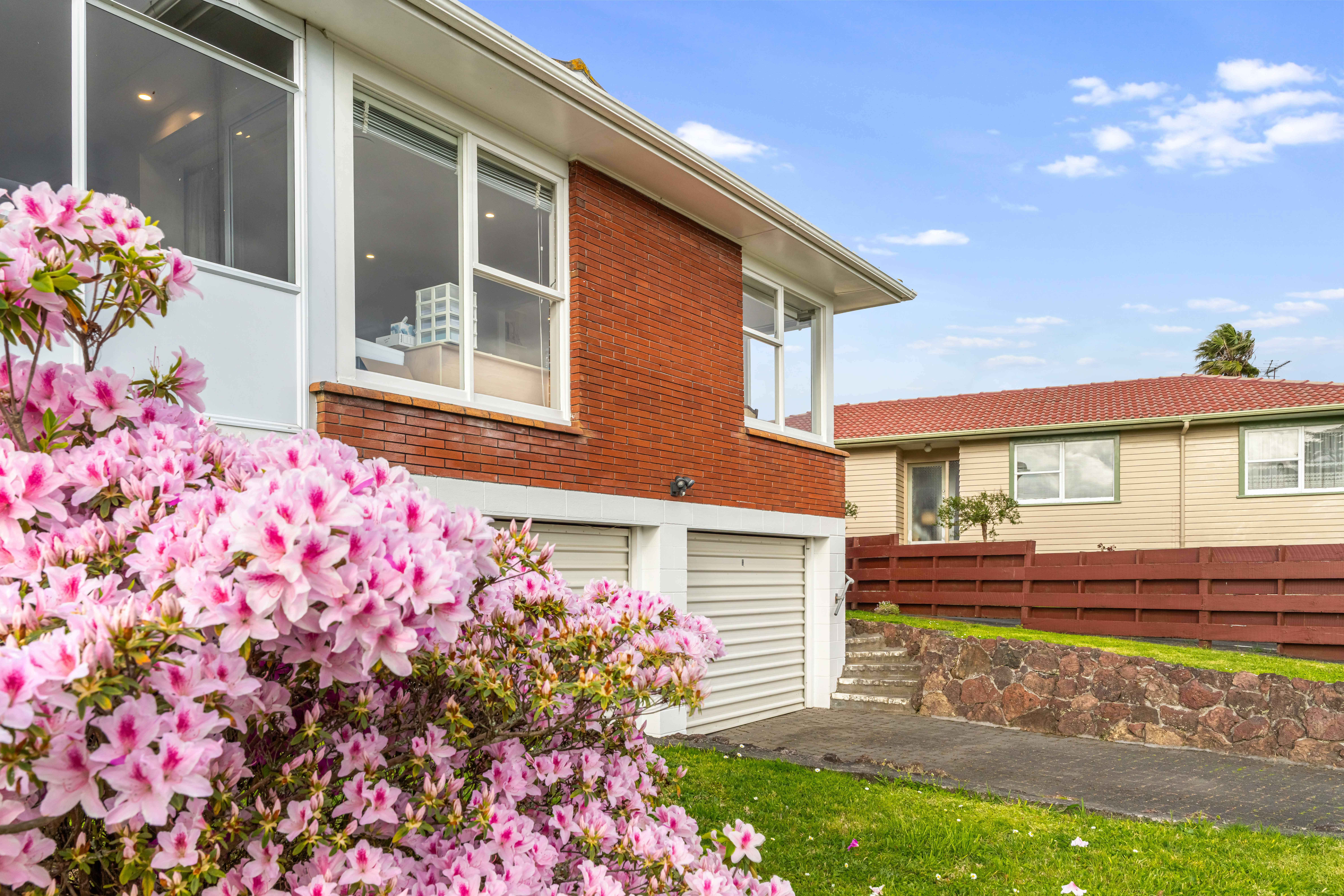 9 Ellison Place, Pakuranga Heights, Manukau City 2010 - Sold House ...