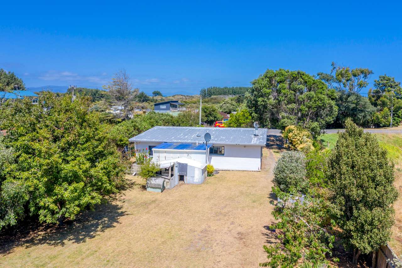 868 Hokio Beach Road, Levin, Horowhenua District | Real Estate | Ray ...