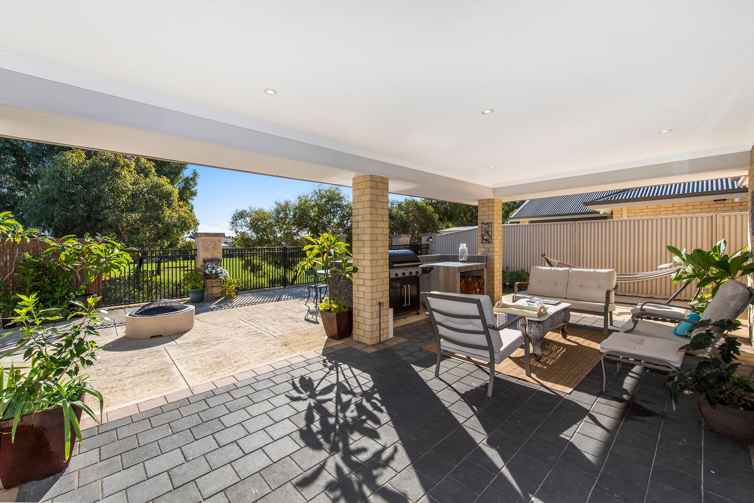 19 Hayeswater Circuit, Waikiki, WA 6169 - Sold House - Ray White ...