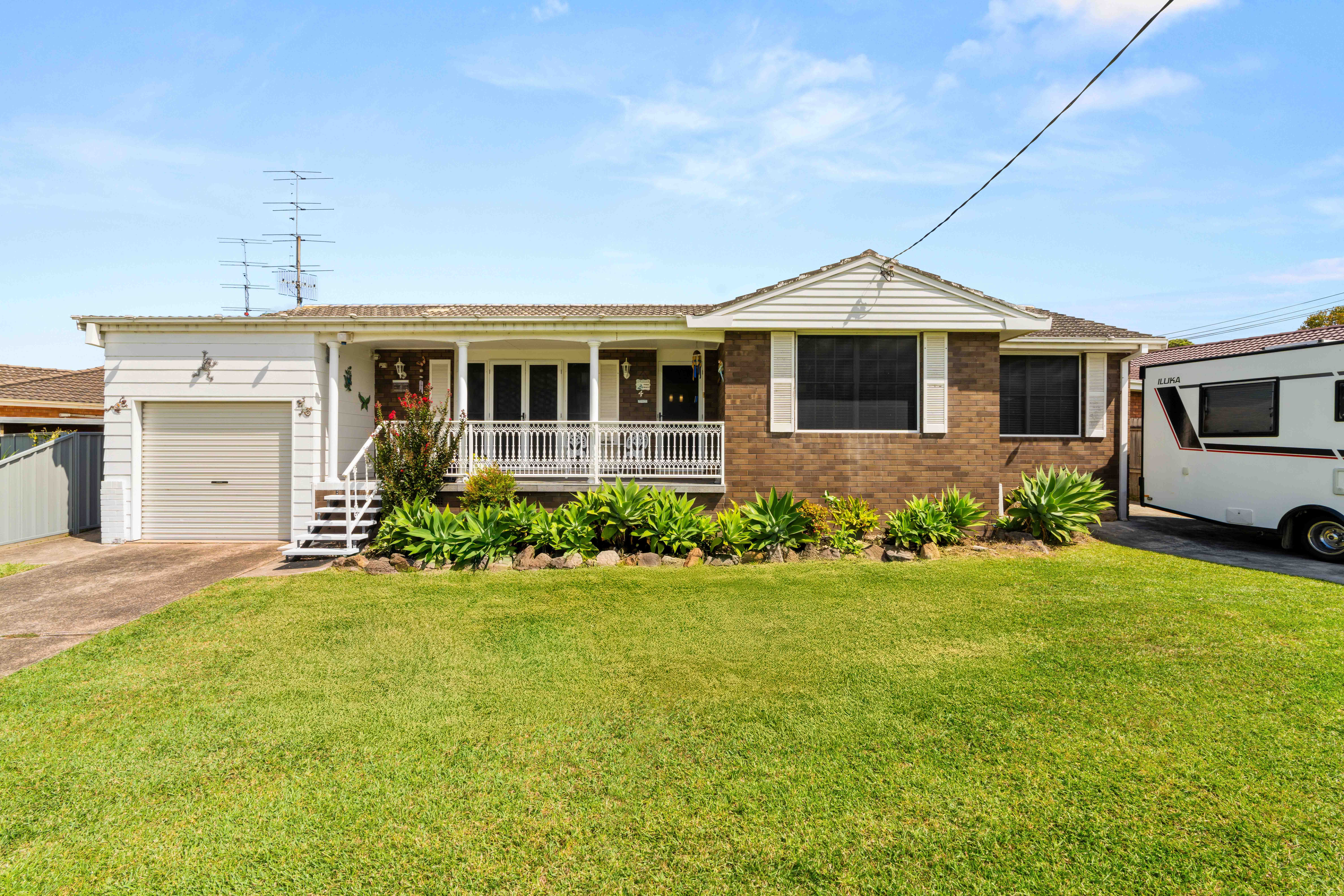 4 Tarraba Crescent, Nowra, NSW 2541 - Sold House - Ray White Shoalhaven ...