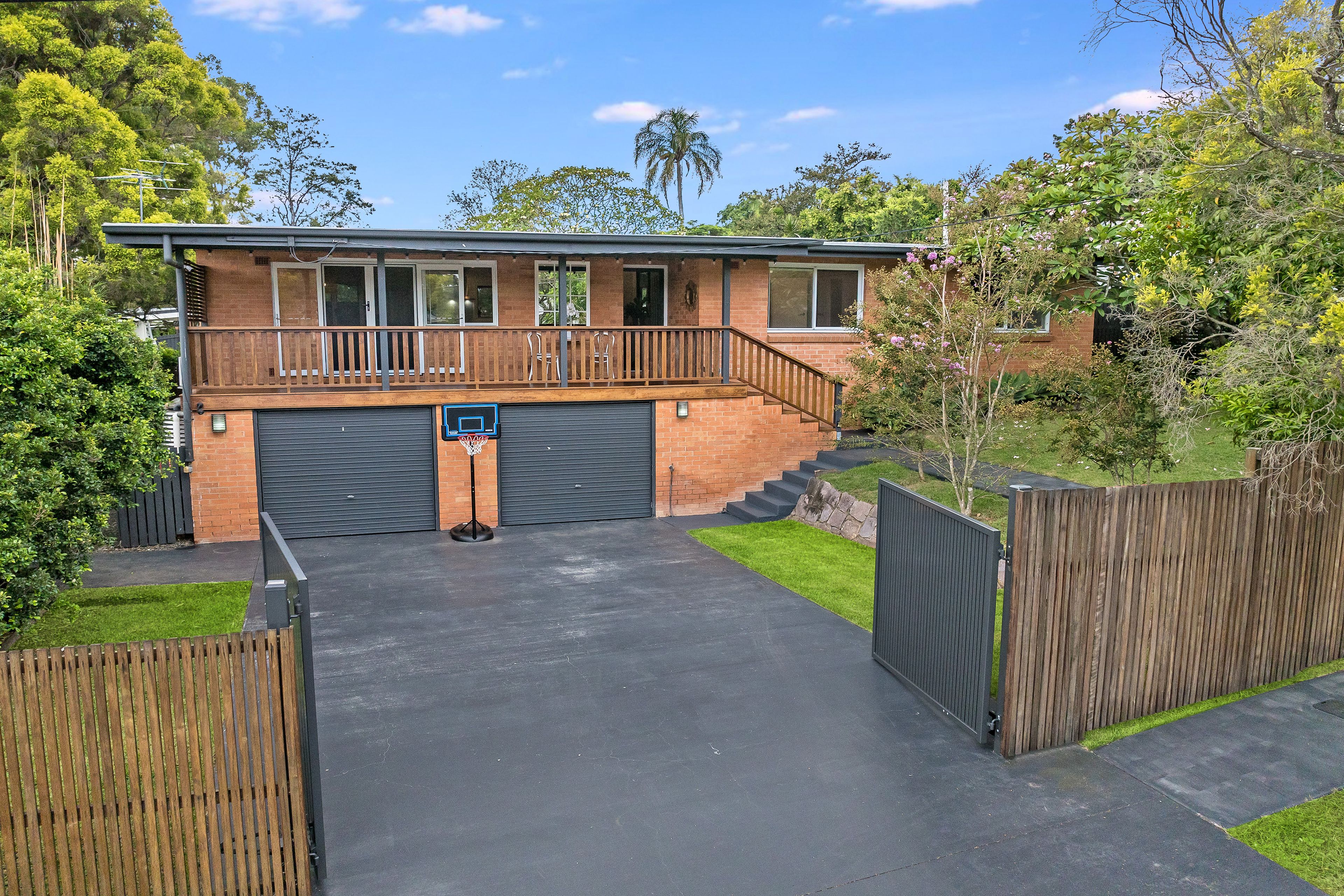 20 Wongabel Street, Kenmore, QLD 4069 - Sold House - Ray White ...