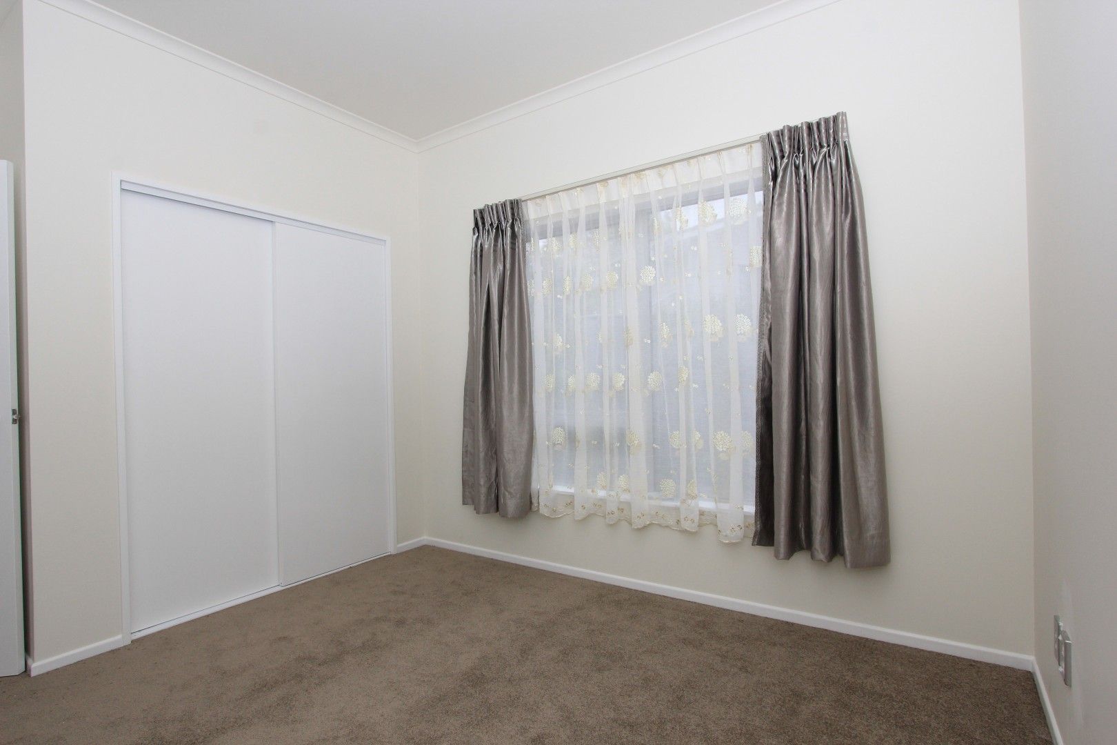 49B Gossamer Drive, Pakuranga, Manukau City 2010 - Leased House - Ray ...