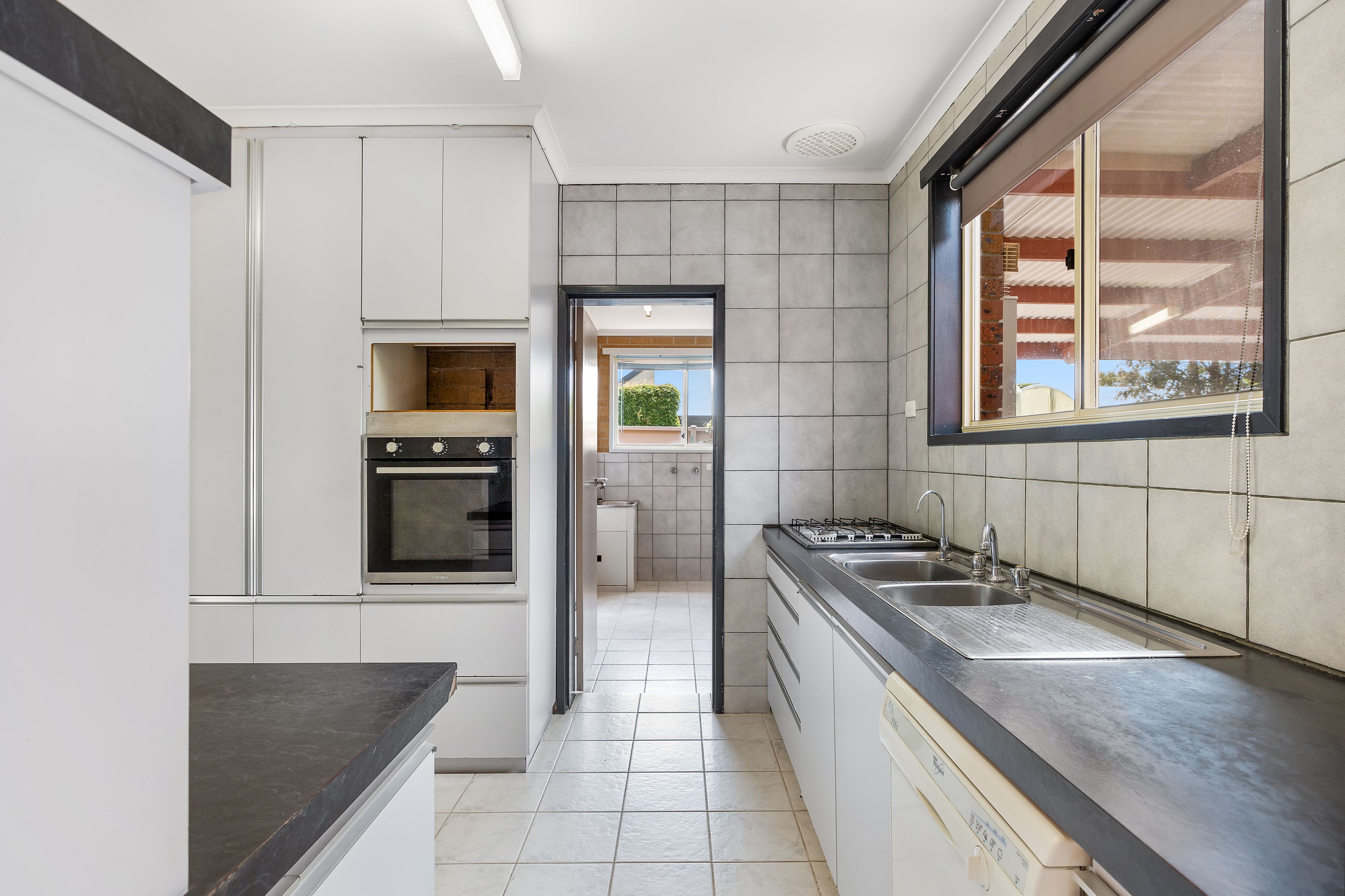 2 Charles Drive, Cardigan Village, VIC 3352 - Sold House - Ray White ...
