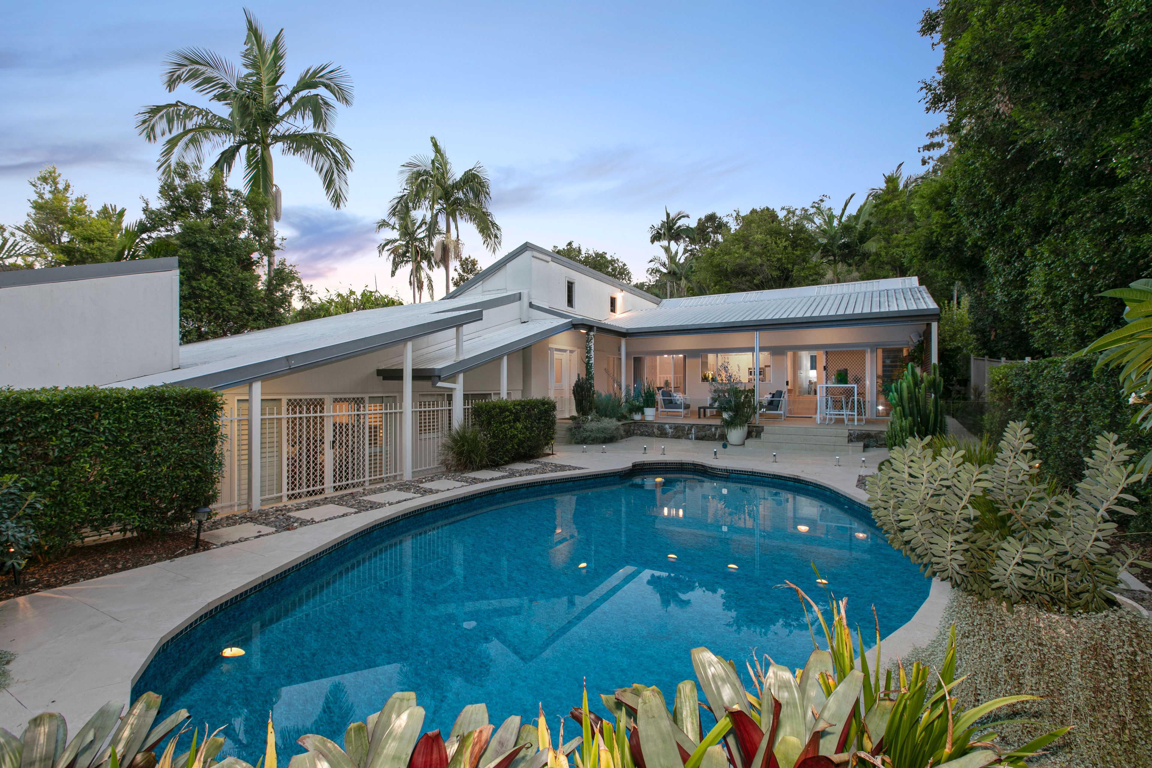 68 Alutha Road, The Gap, QLD 4061 - Sold House - Ray White Kim Olsen ...