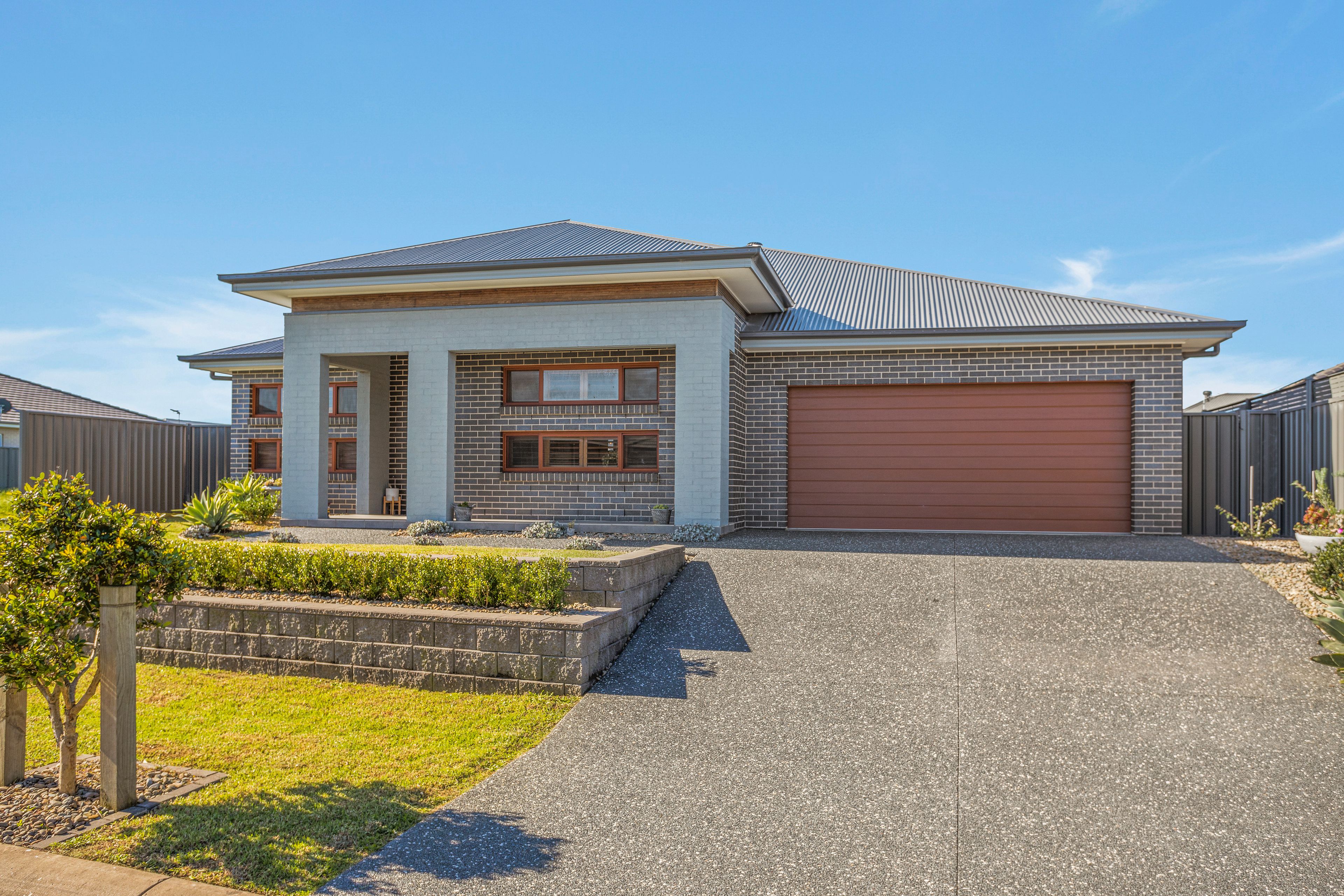 4 Deltaview Avenue, Haywards Bay, NSW 2530 - Leased House - Ray White ...