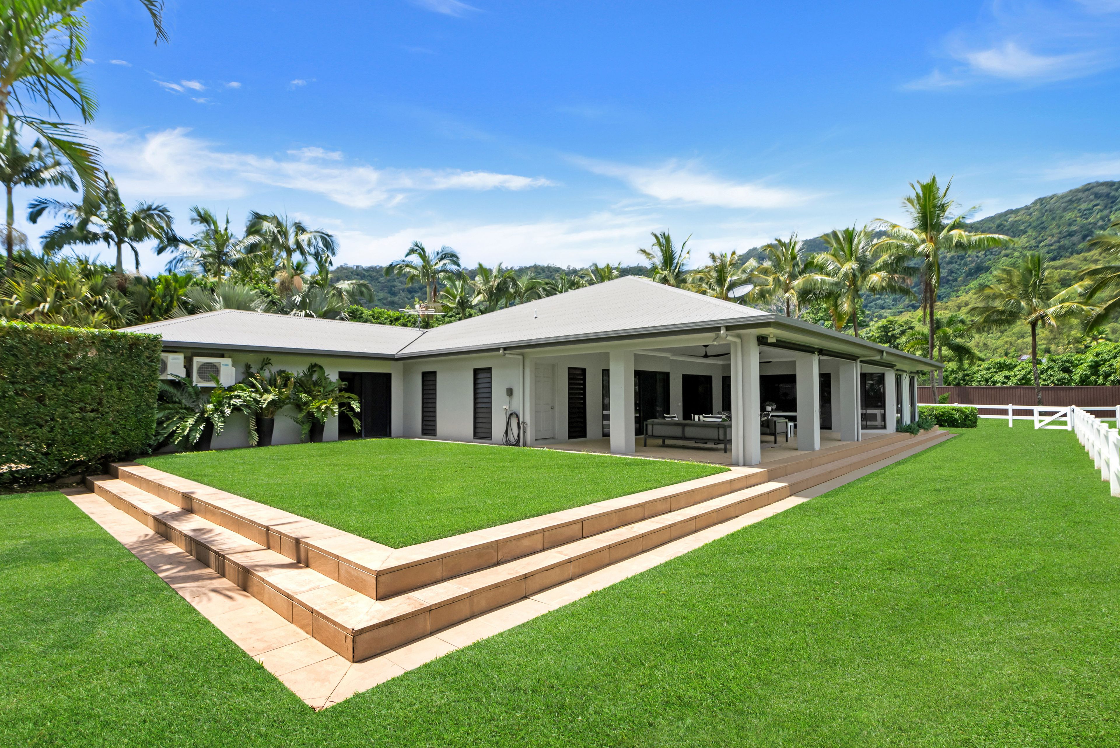 38-40 James Cook Drive, Kewarra Beach, QLD 4879 - Sold House - Ray ...