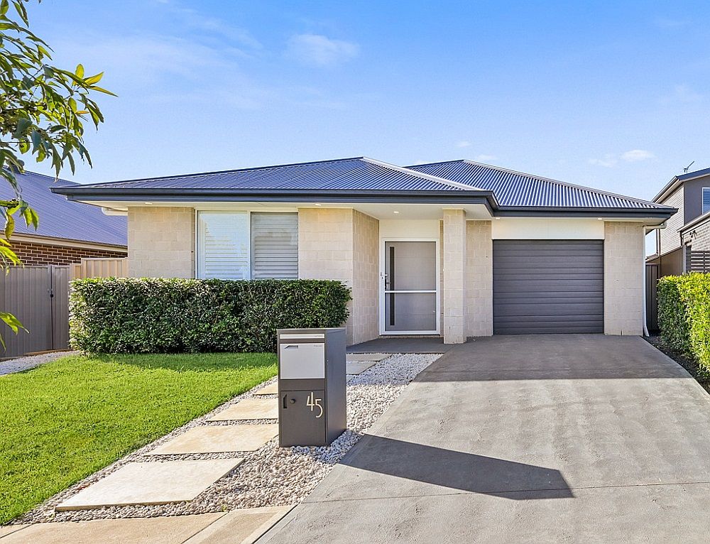 45 Easton Avenue, Spring Farm, NSW 2570 - Leased House - Ray White ...