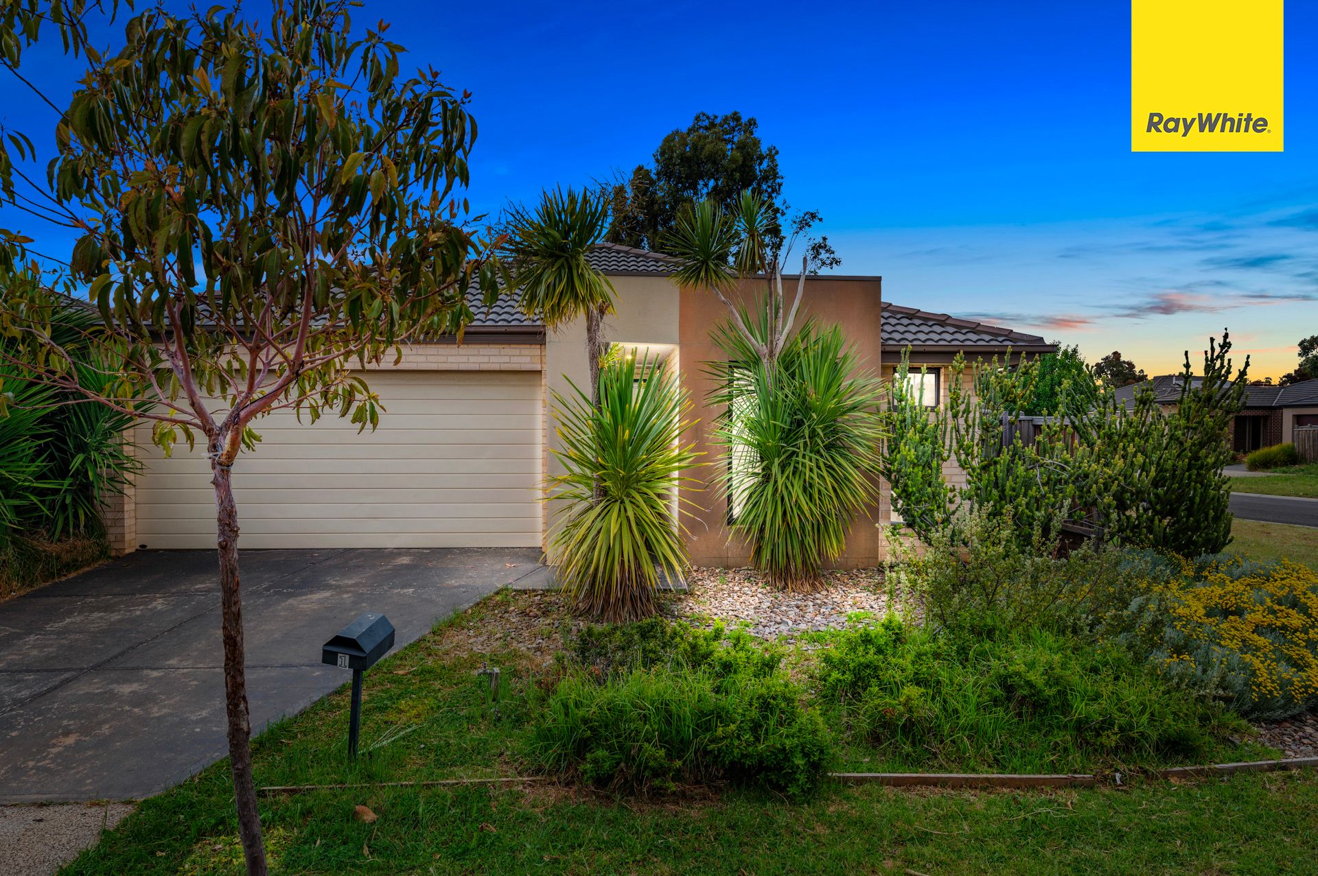 1 Watercress Place, Brookfield, VIC 3338 - Sold House - Ray White Melton