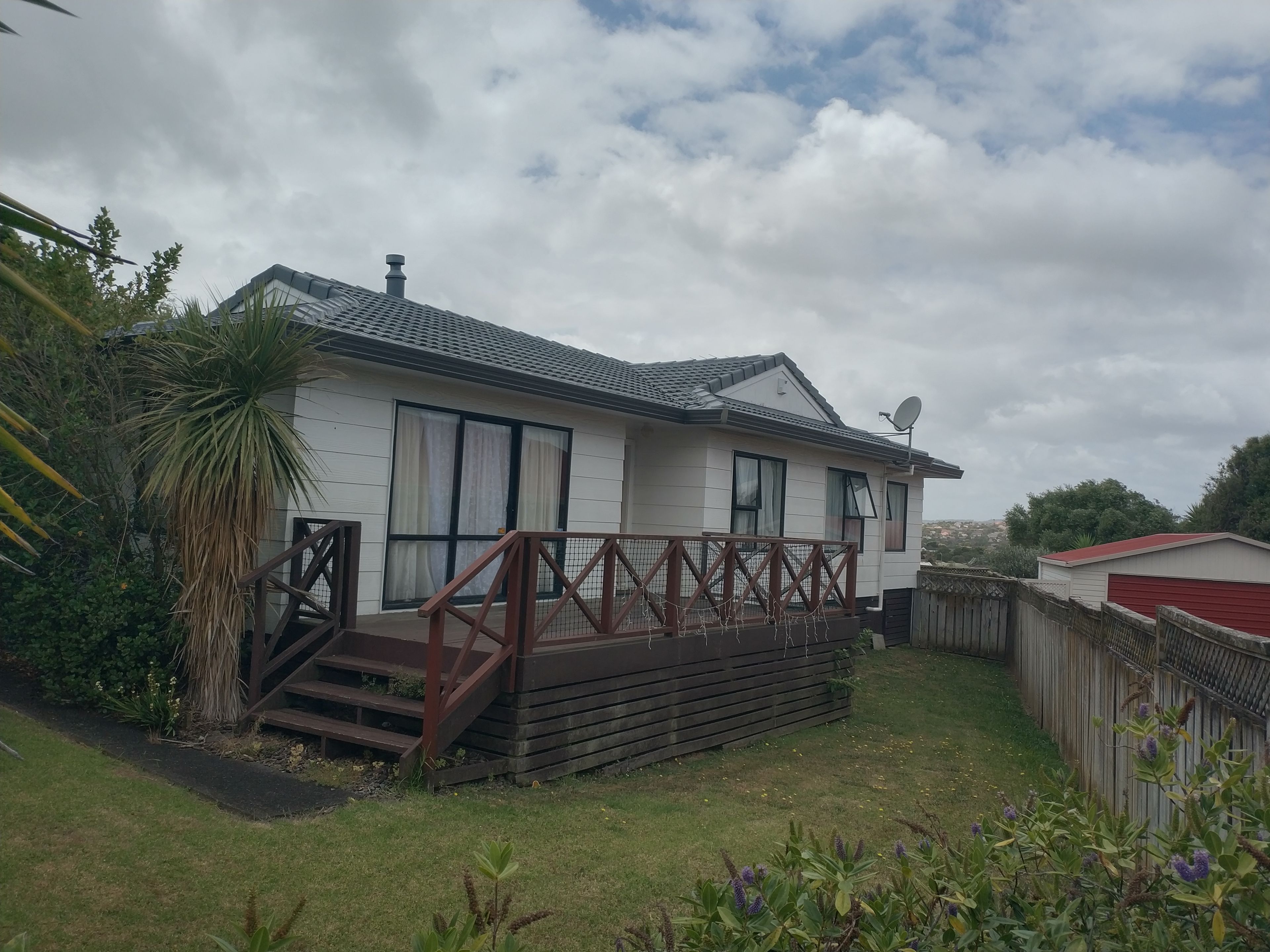 11 Sandgate Avenue, Highland Park, Manukau City 2010 - Leased House ...