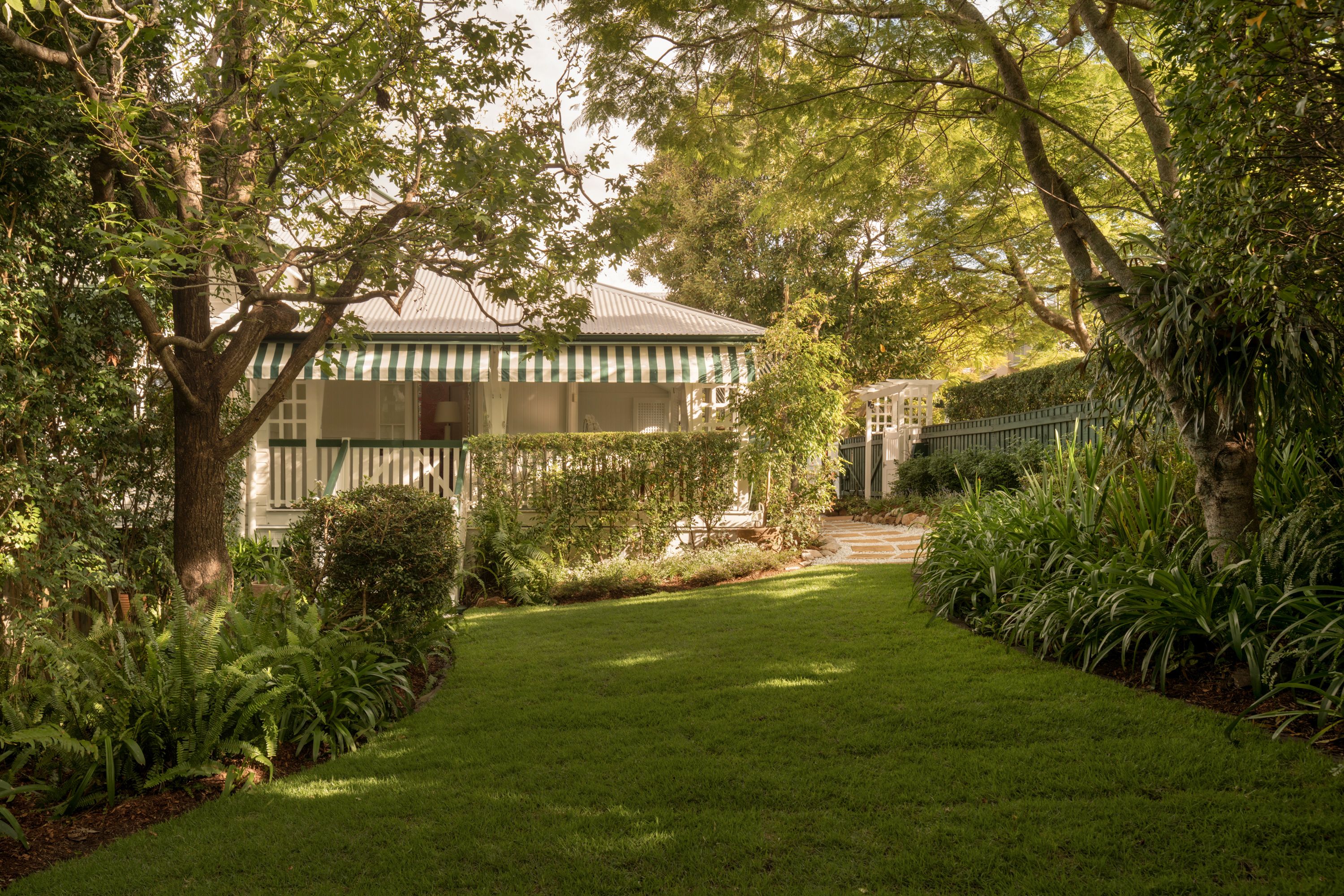 Ray White New Farm